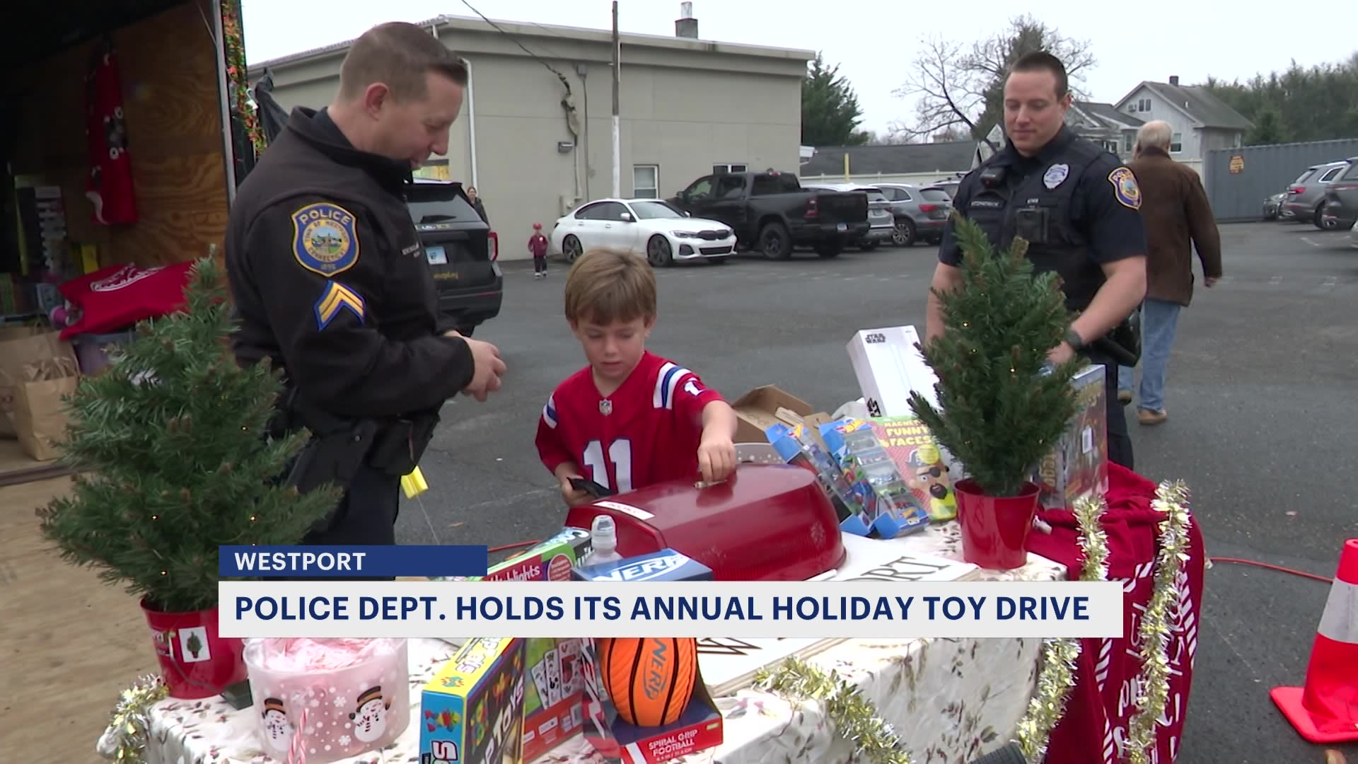 'Amazing opportunity to give back.' Westport police kick off holiday ...