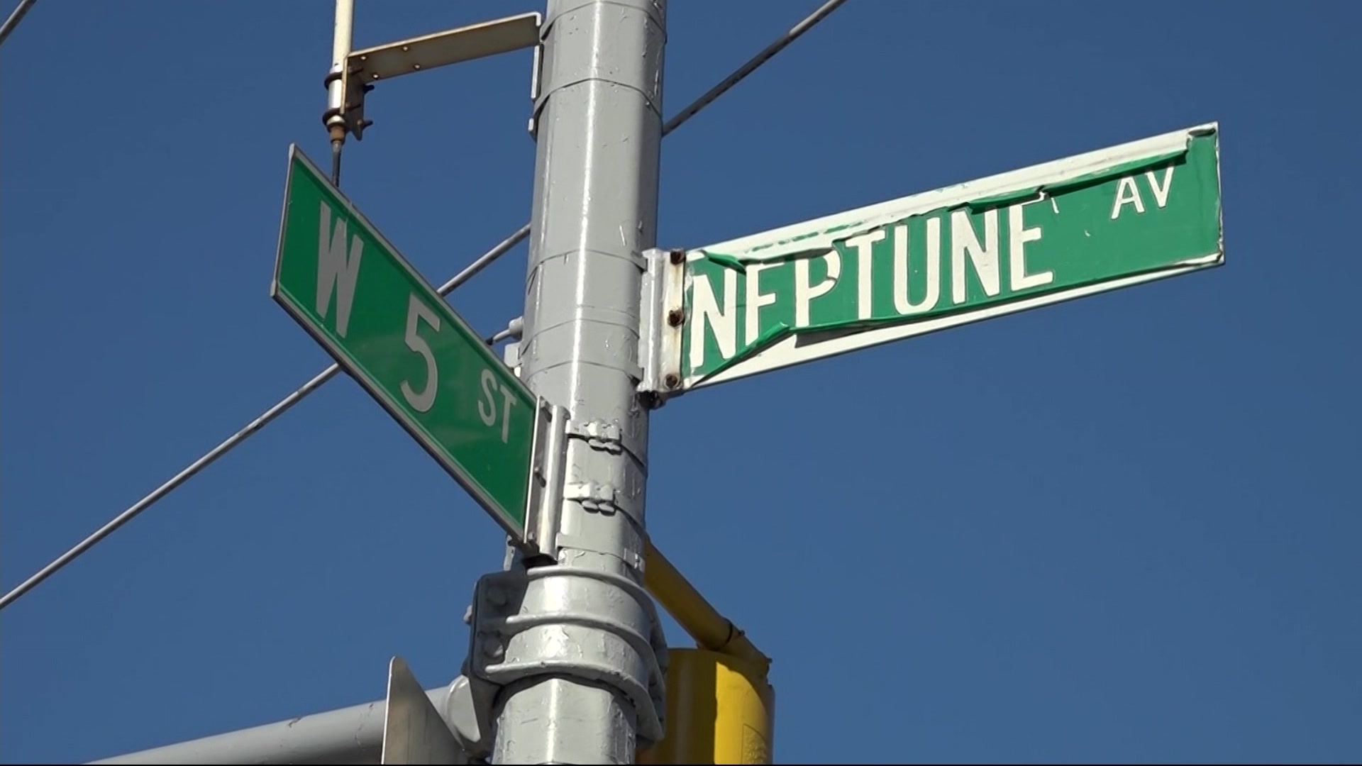 News 12 | Bronx | Robbery Gone Wrong Leaves 53 Year Old Man Dead In ...