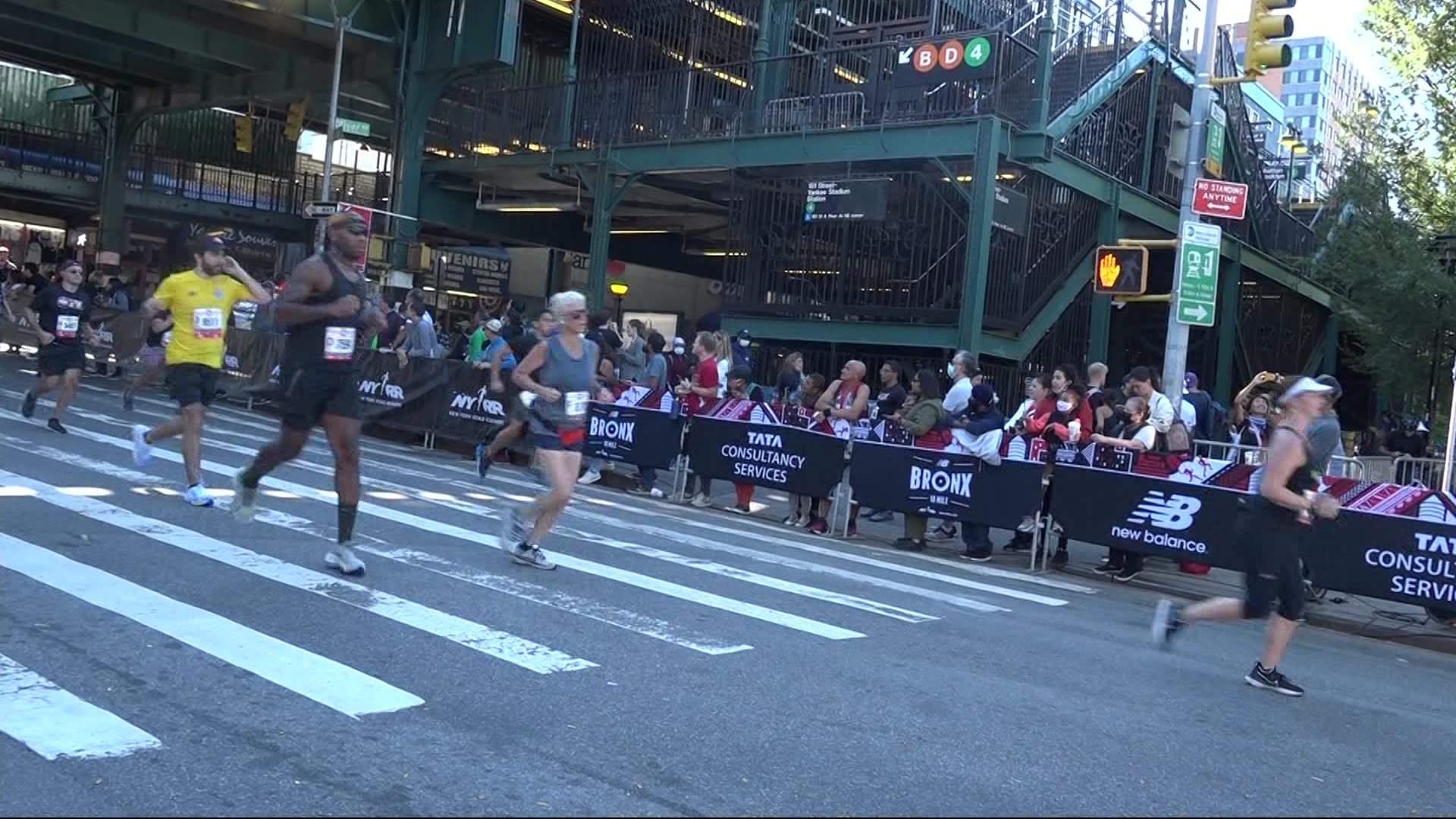 10-mile race draws more than 10,000 runners to the Bronx