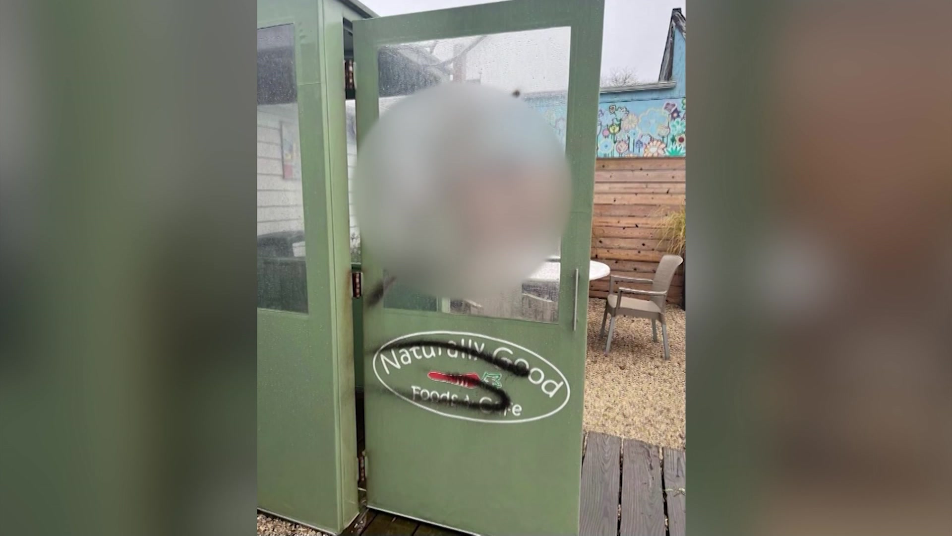 Hundreds gather in Montauk to condemn symbols, messages of hate found ...