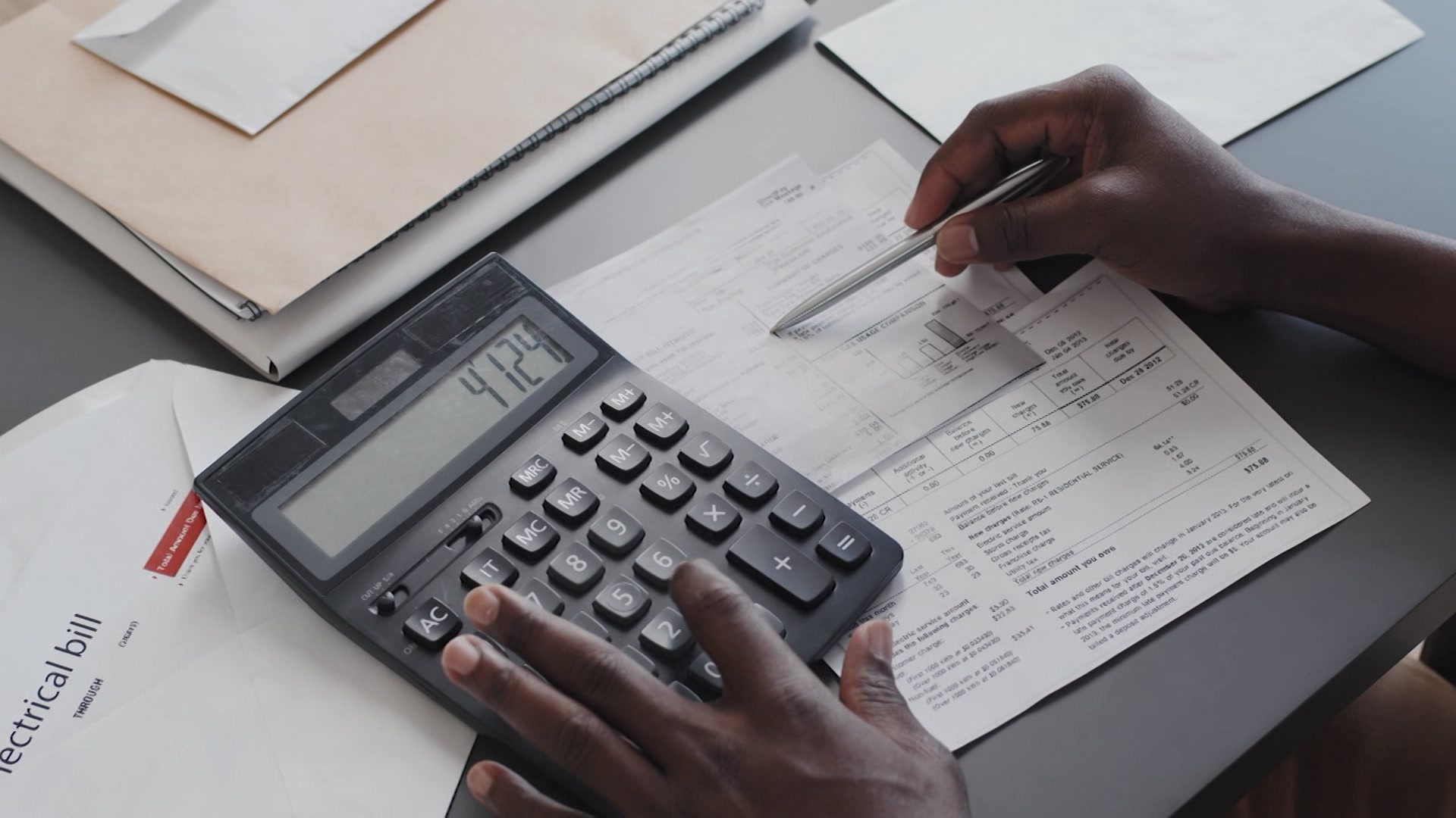 The Real Deal: Credit card debt rises among Connecticut residents