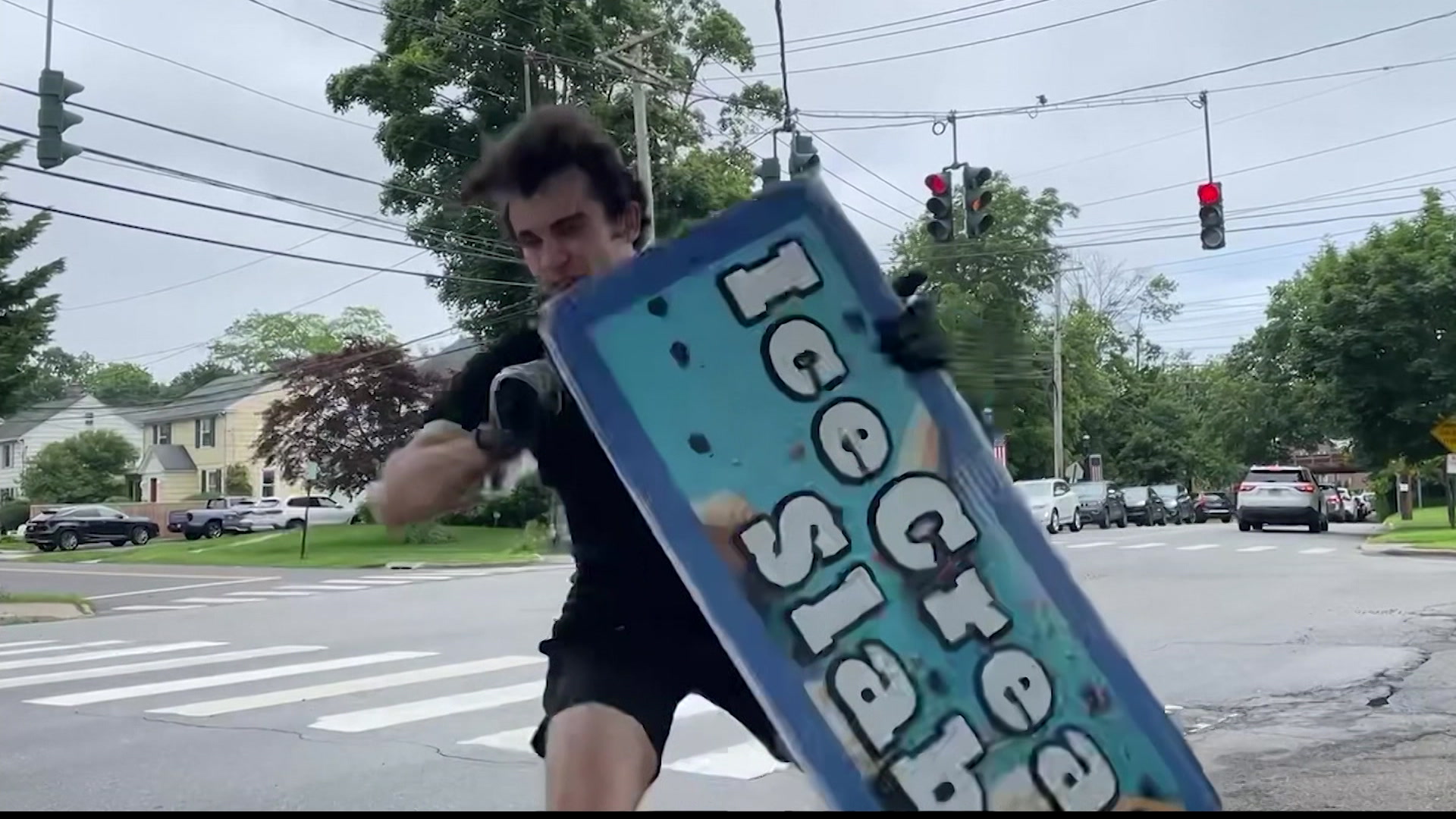 News 12 | Bronx | Turning Heads And Driving Business The Sign Spinner Story