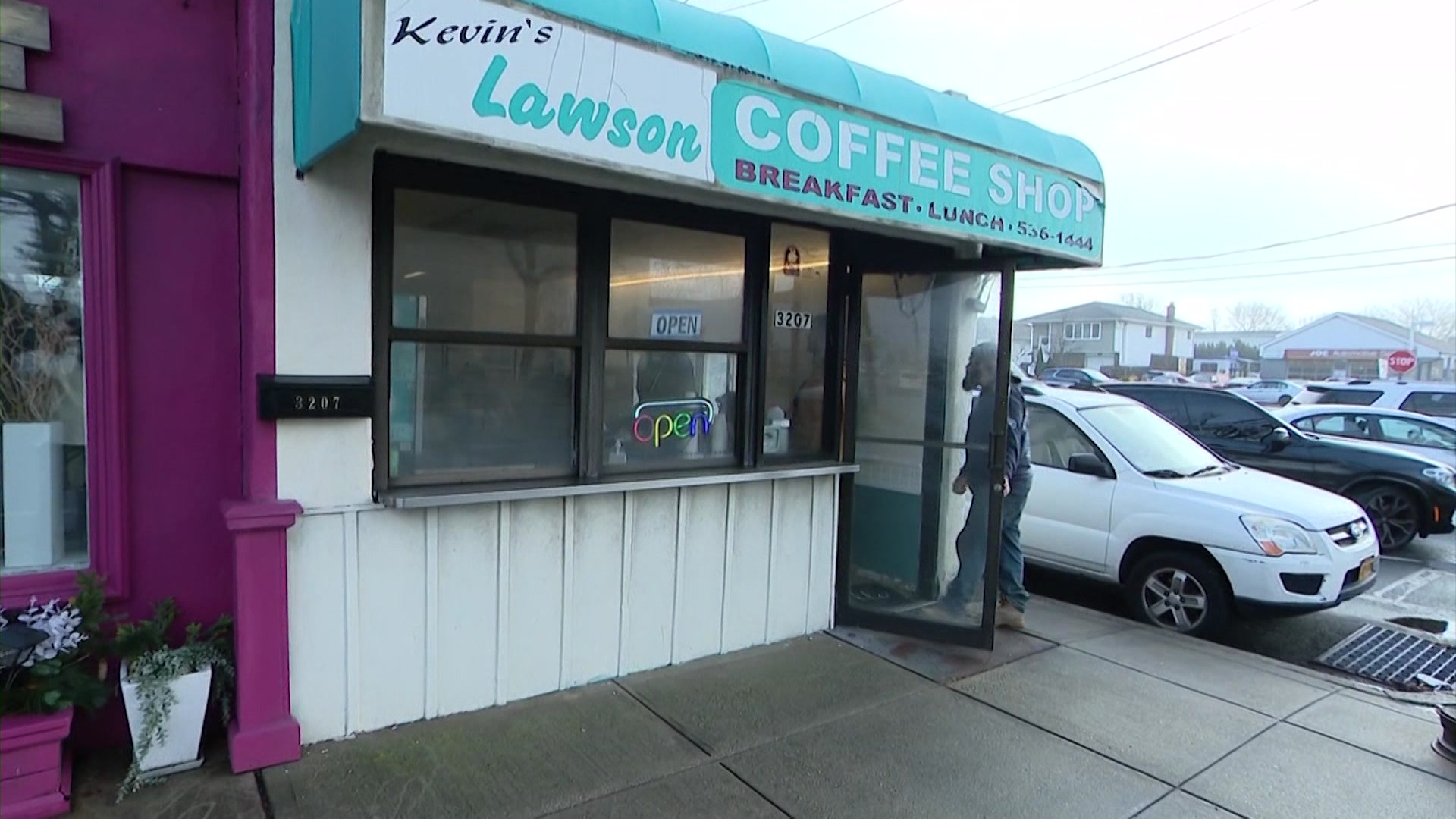 News 12 | Long Island | Beloved community mainstay to retire from Kevin ...