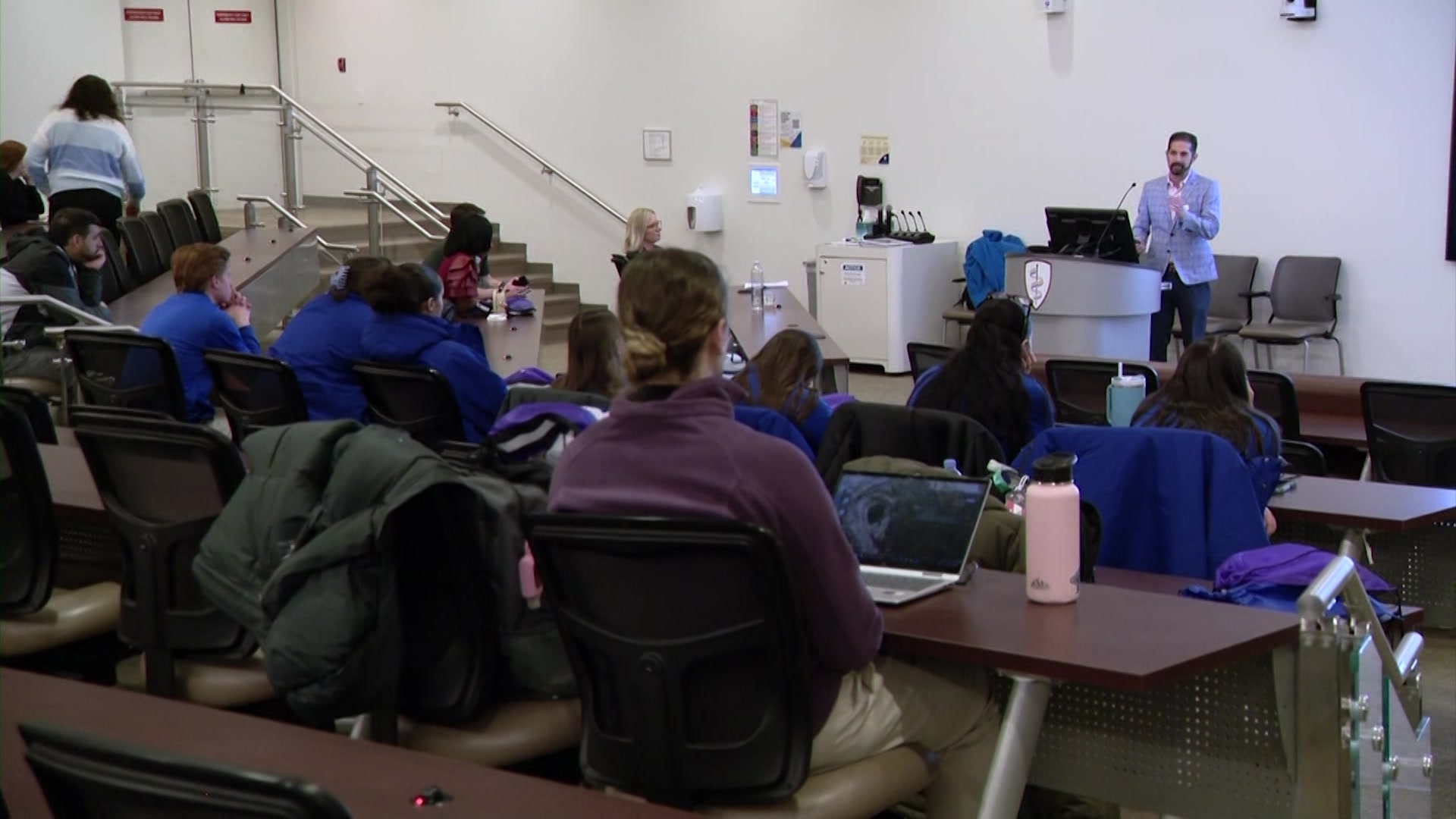 How to spot the signs of a concussion: A seminar at Hofstra University offers insight