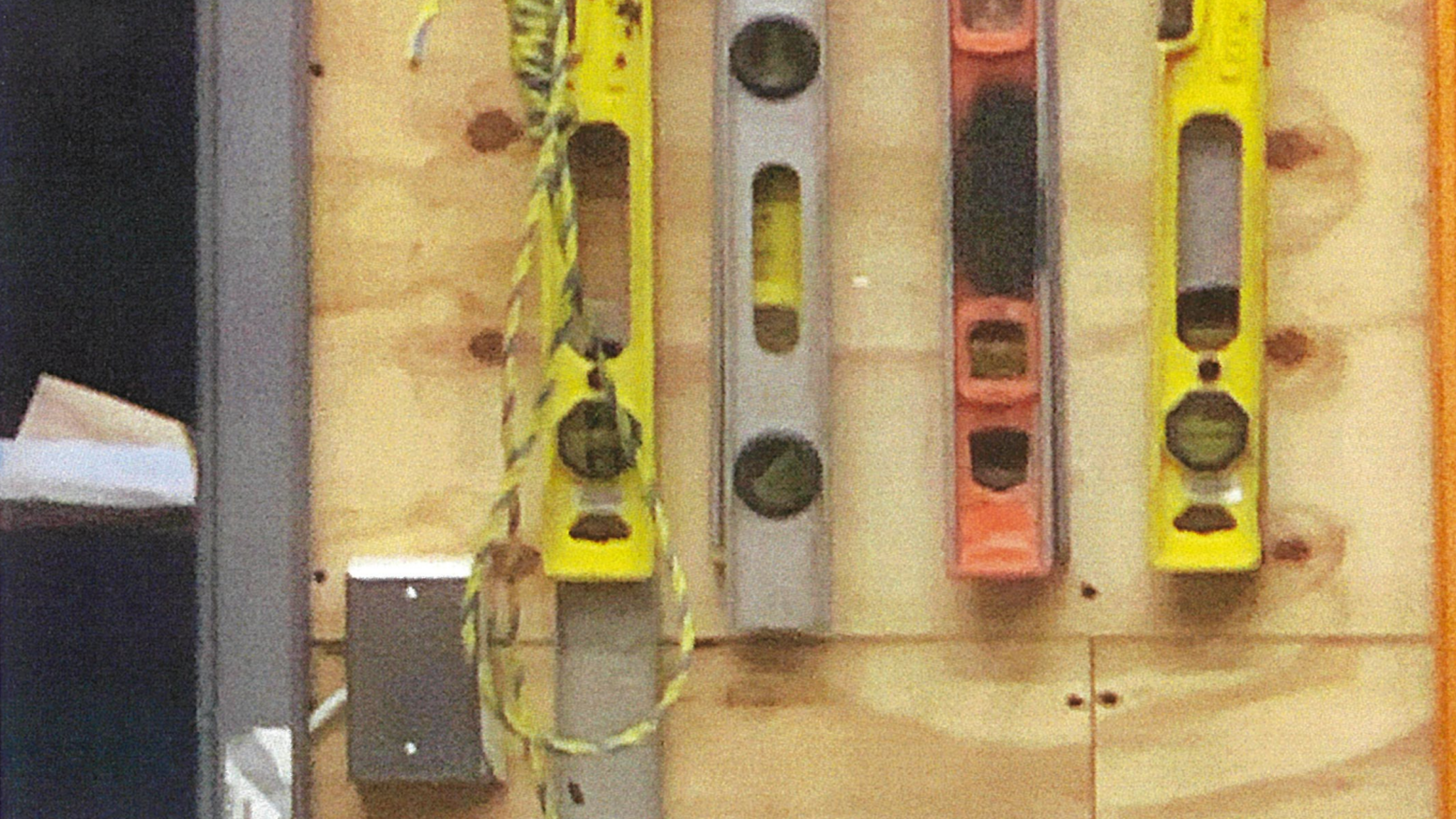 Farmingdale electrical worker captures video of noose hanging in workspace