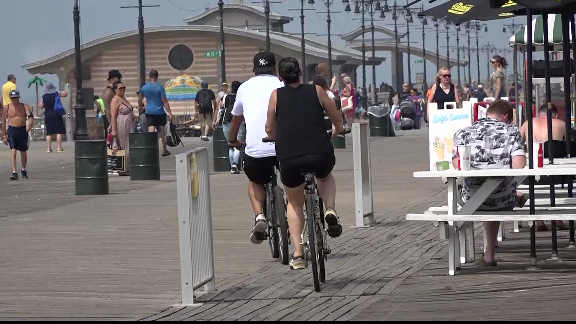 News 12 | Brooklyn | Residents Celebrate Holiday Weekend At Coney ...