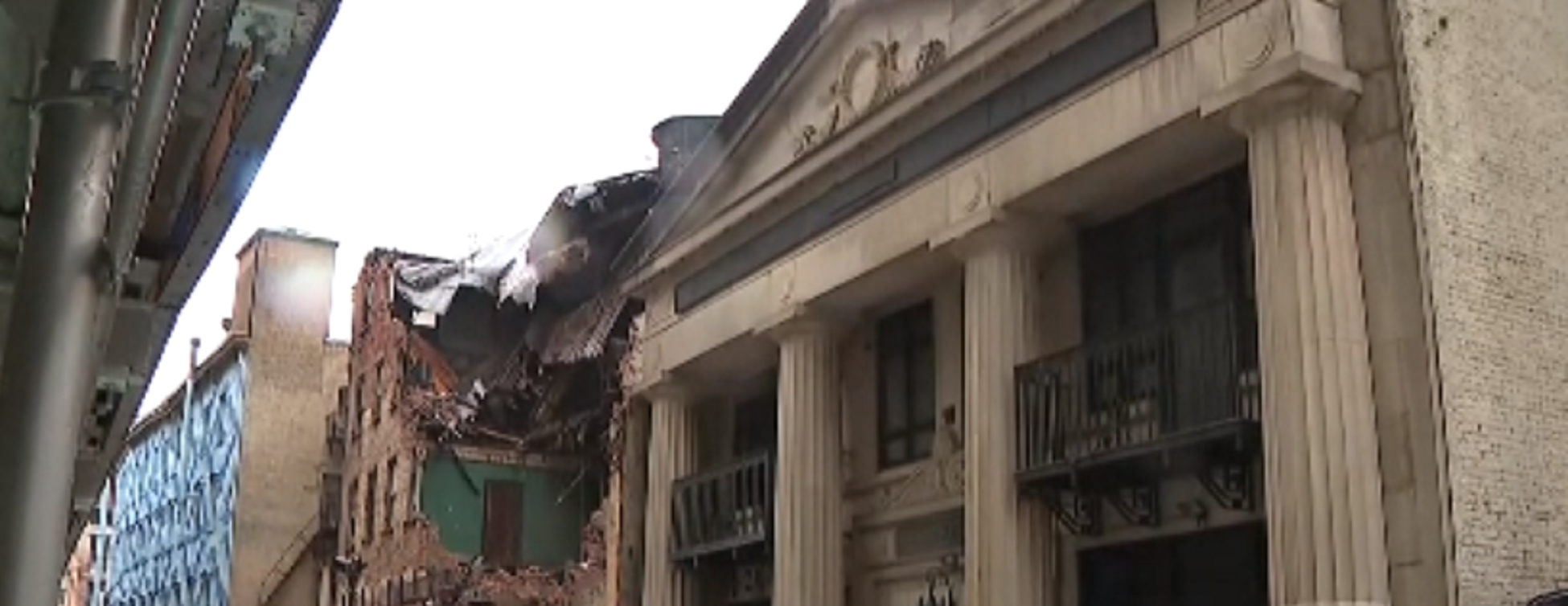 Building partially collapses in Newark