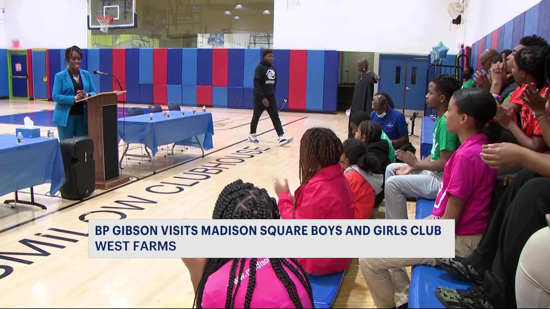 News 12 | Bronx | Bp Vanessa Gibson Reads To Kids At Boys Girls Club