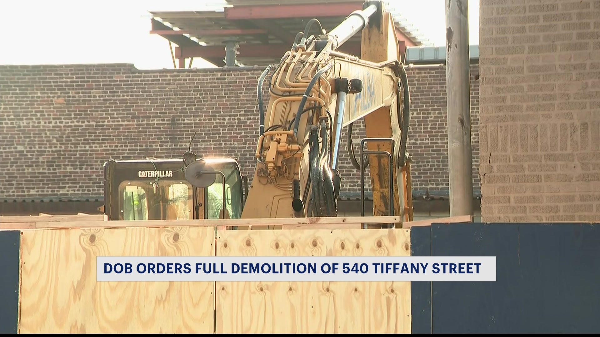News 12 | The Bronx | DOB issues demolition order at Bronx warehouse ...