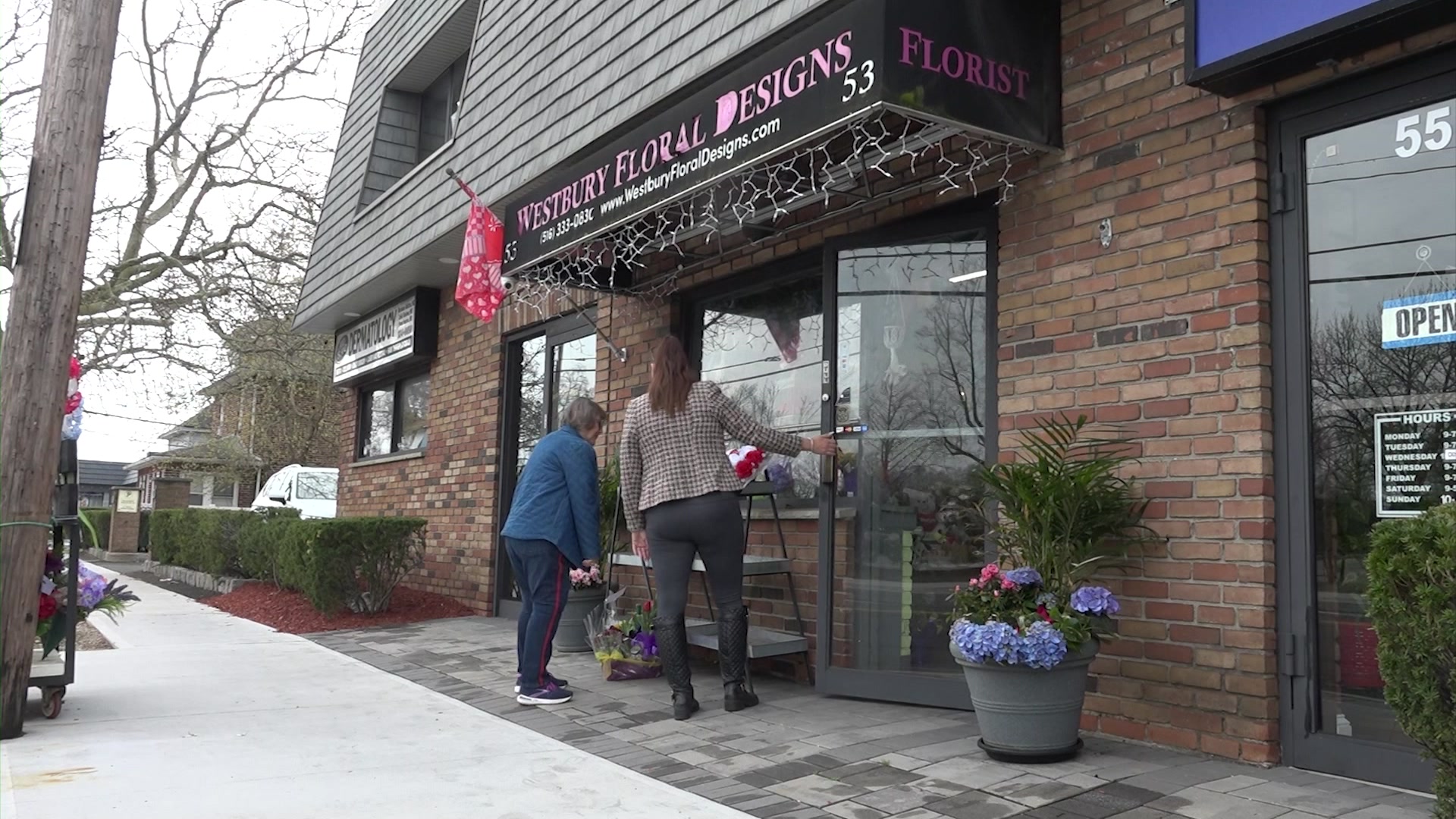 News 12 | Long Island | Lia Foundation Optimum Team Up To Support Local ...