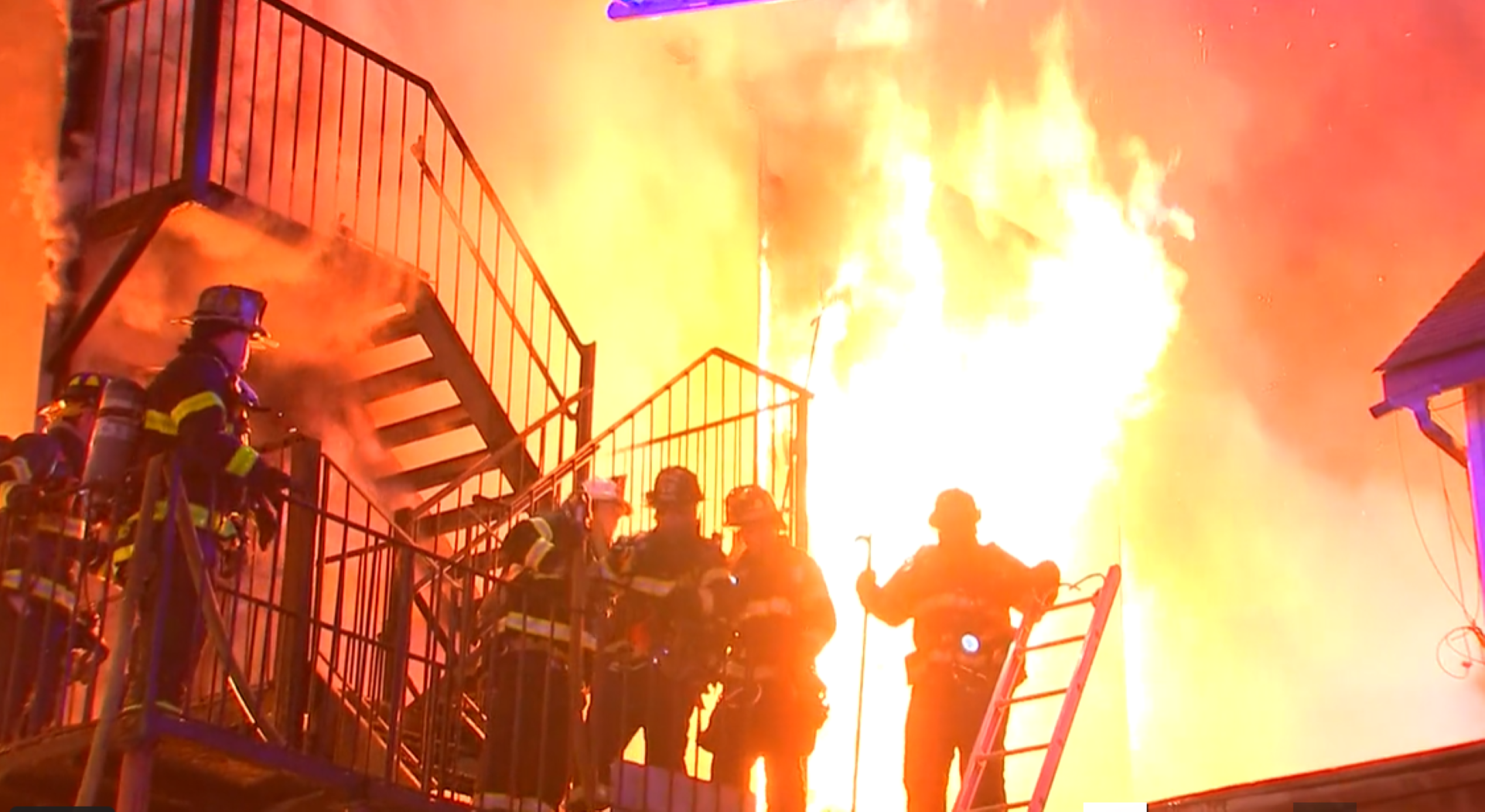 News 12 | Hudson Valley | Massive Fire Destroys Group Home In Spring Valley