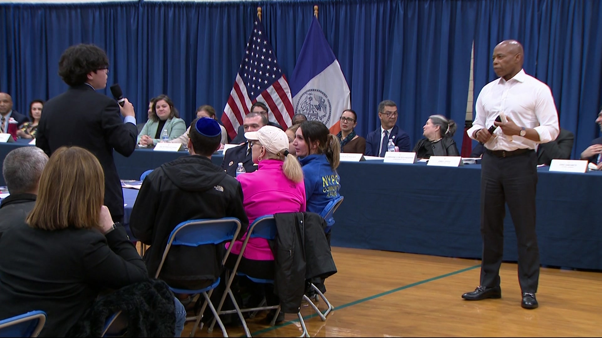 News 12 | Hudson Valley | Riverdale Kingsbridge Academy Hosts Mayor ...