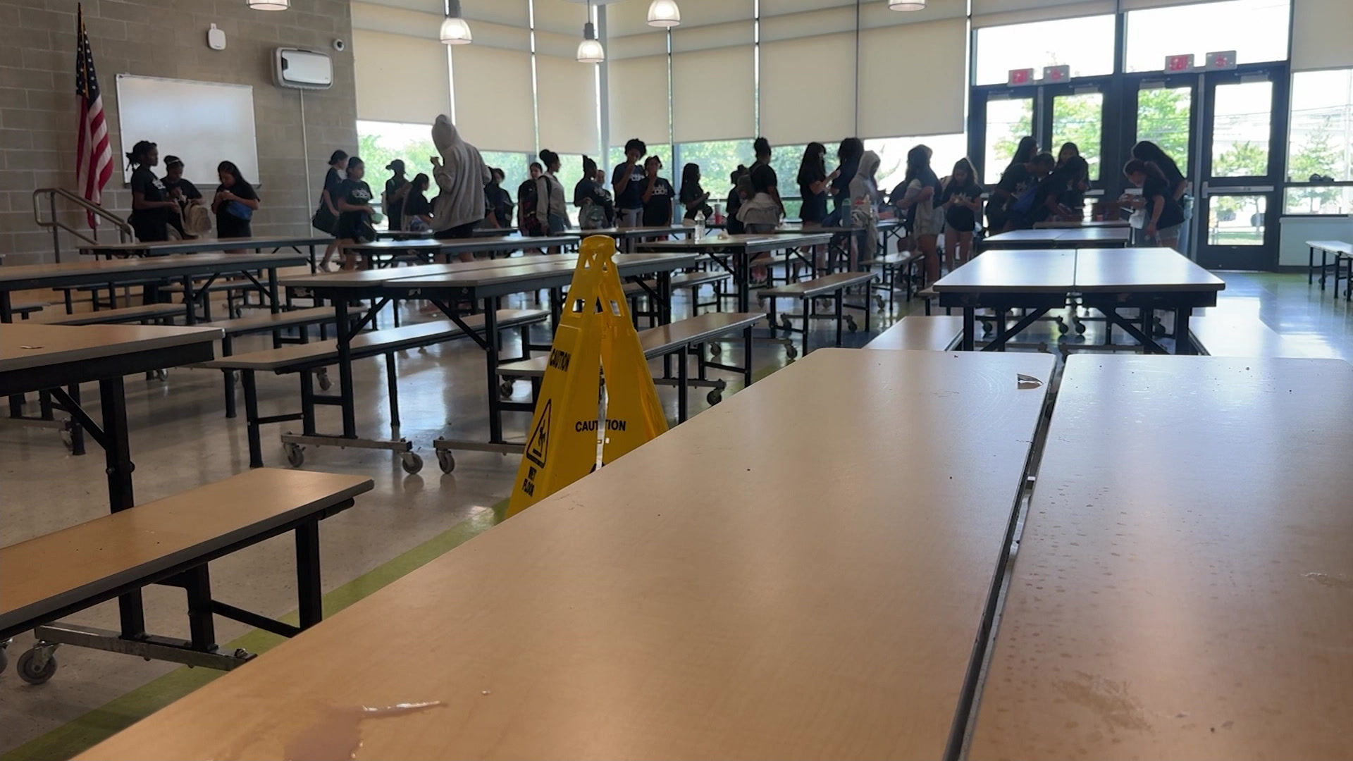 News 12 | Connecticut | Bridgeport Public Schools serve free breakfast ...