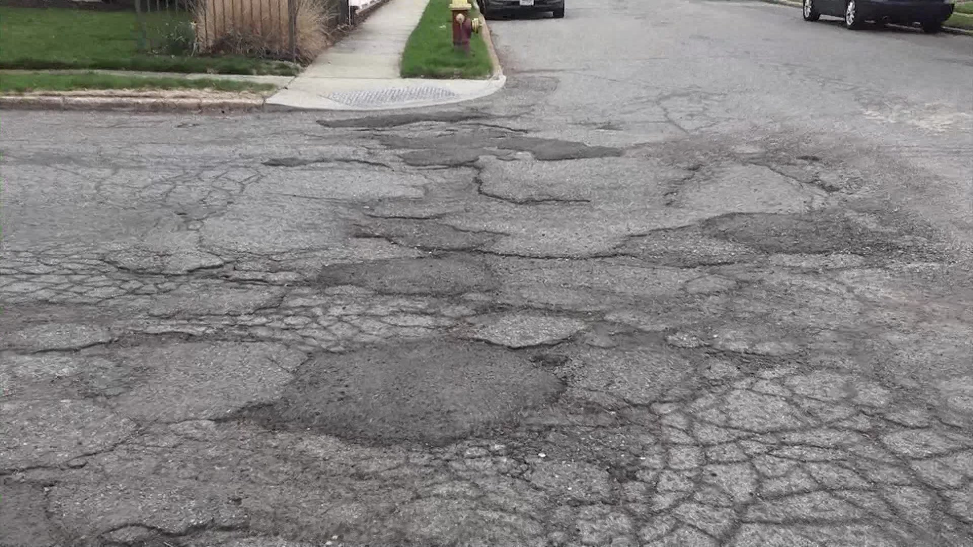 News 12 | Long Island | Homeowners Seaford Road Ignored For Decades ...