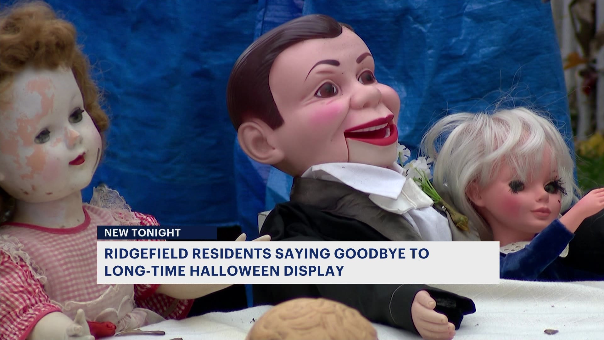 News 12 | Connecticut | Ridgefield Man Puts Up Annual Halloween Display ...