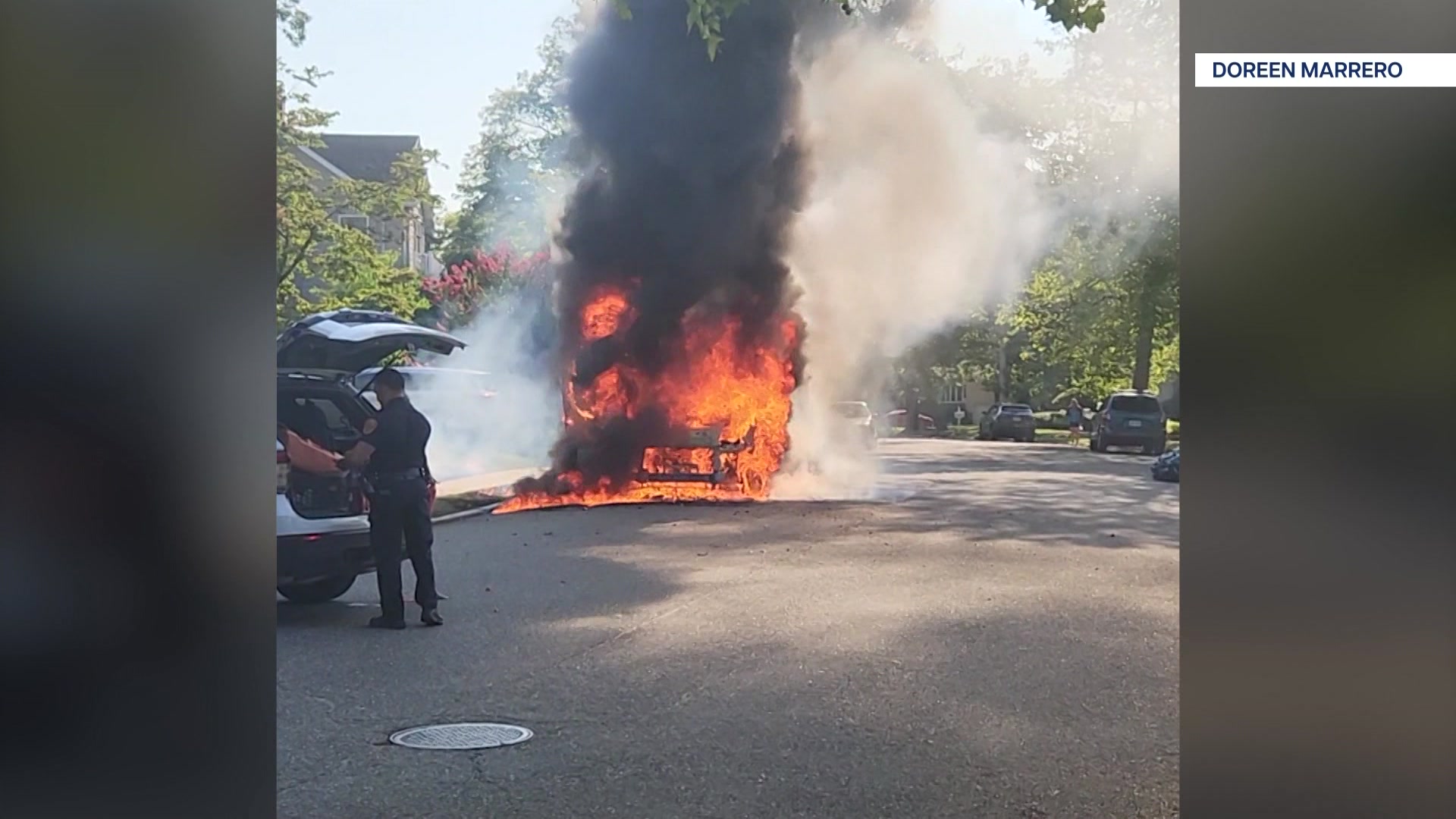 News 12 | Connecticut | Amazon Delivery Truck Catches Fire In Dix Hills