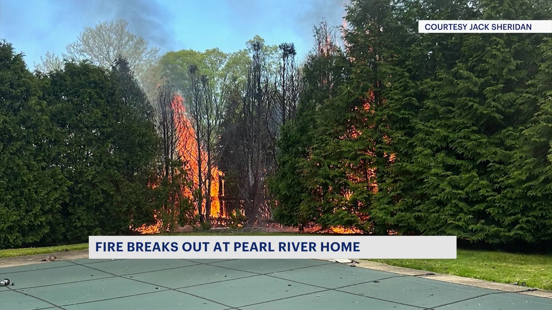 News 12 | New York | Officials: Fire tears through Pearl River home