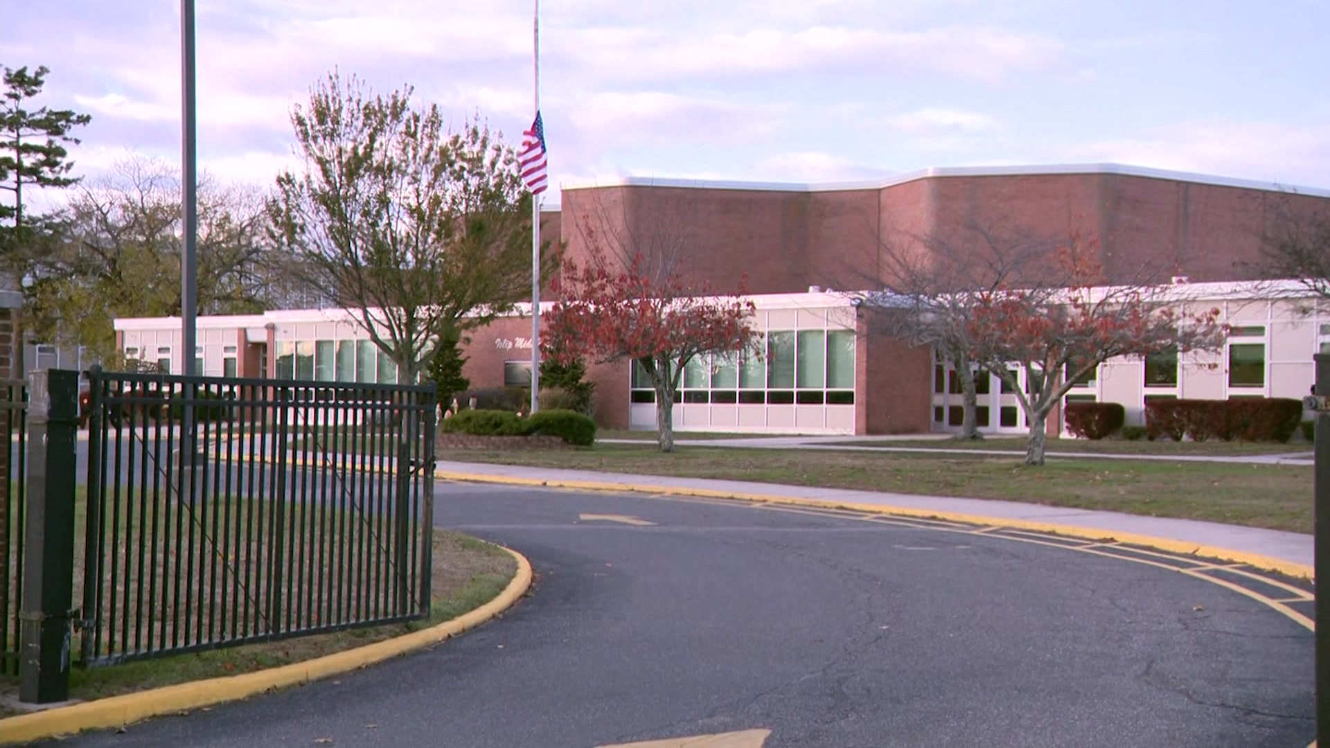 News 12 | New York | Evacuation drill held at Islip Middle School ...