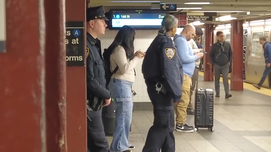 Univision 41 News Brief: Pasajeros atemorizados ante crimenes en el subway