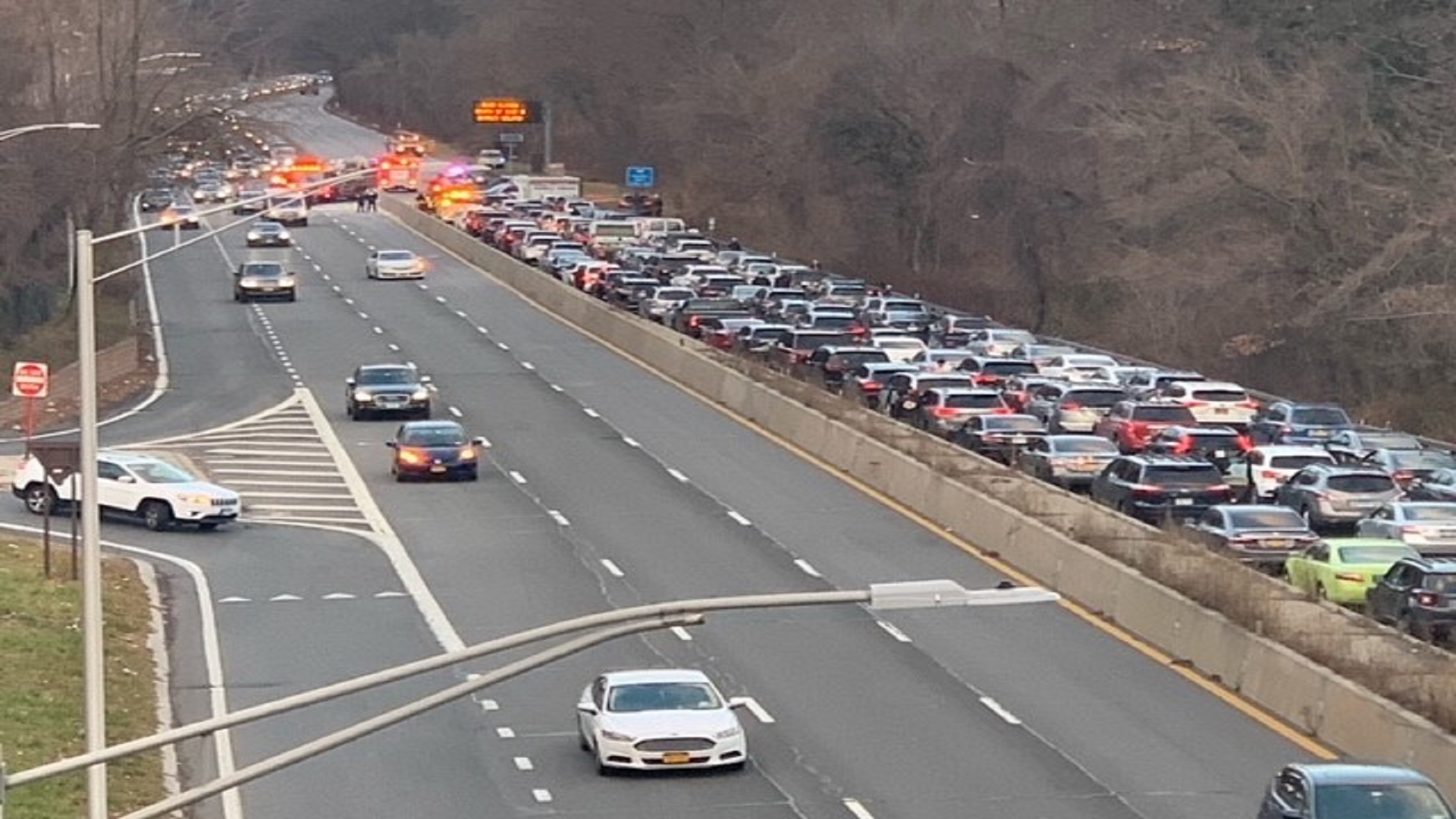 News 12 | Westchester | Police 2 Killed In Car Crash On Saw Mill River ...