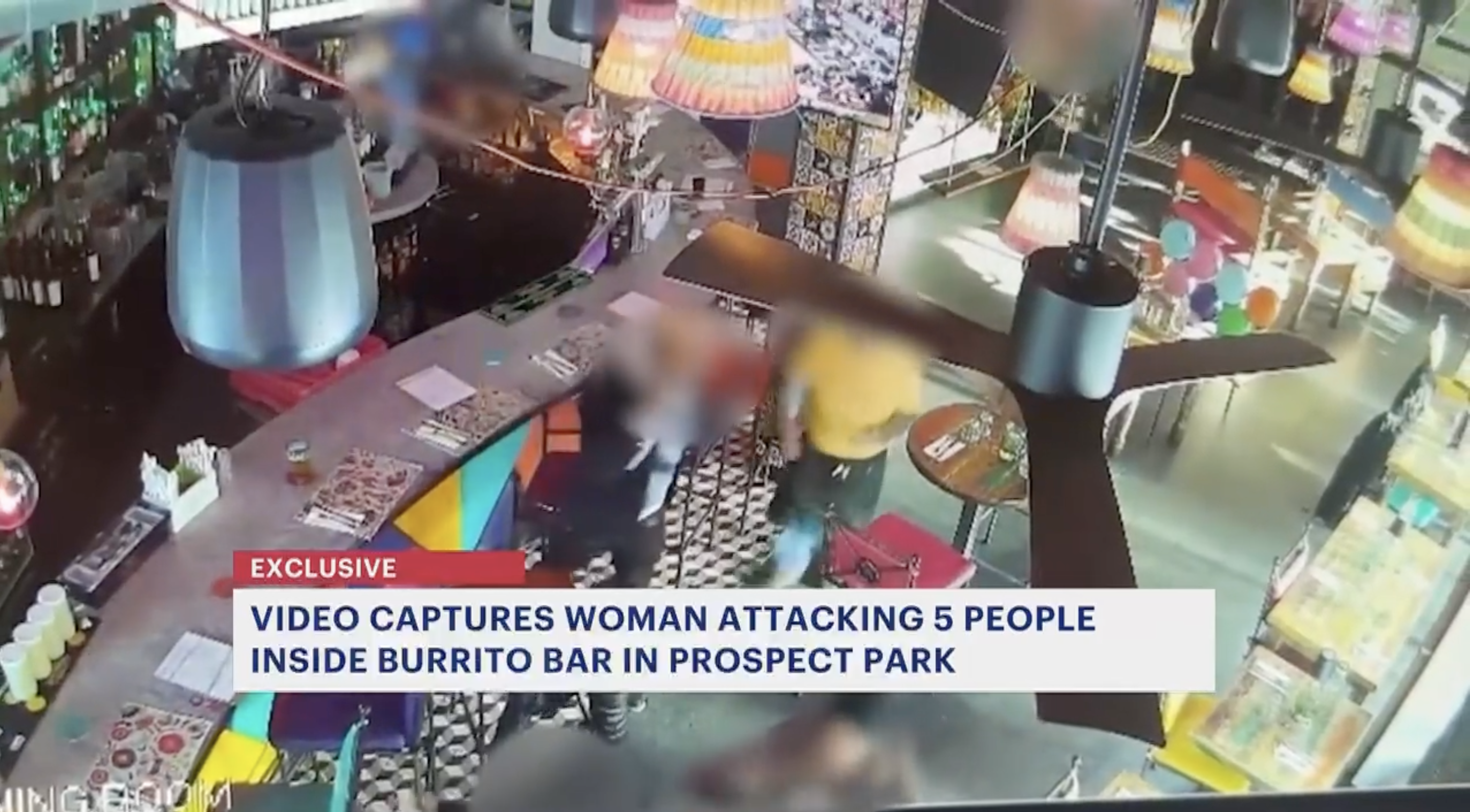 News 12 | Brooklyn | Chaos Erupts From Apparent Unprovoked Woman Inside ...