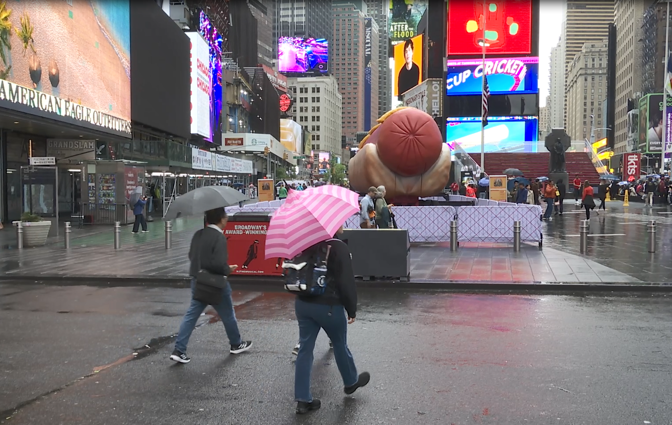 NYC DOT seeks approval to expand concession in Times Square