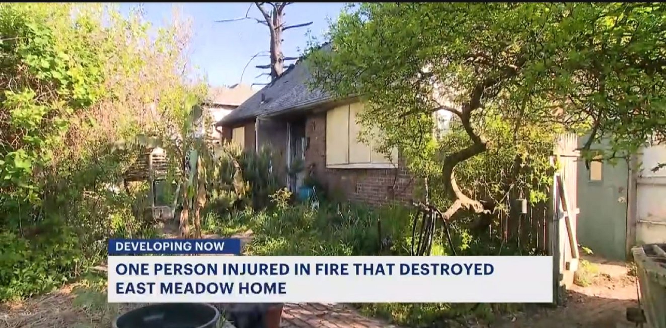 News 12 | Brooklyn | Officials 1 Injured As East Meadow House Fire ...