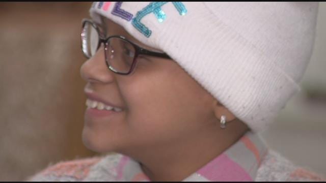Organization brings Disney princesses to 10-year-old girl with cancer