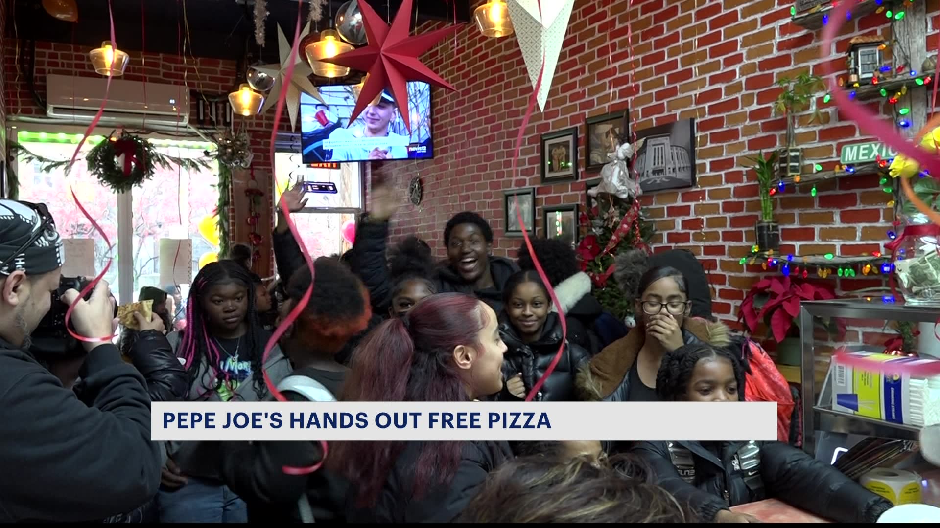 Local pizza shop gives back after community helps him rebuild