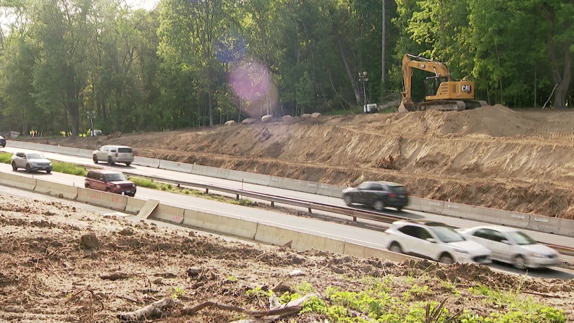 News 12 | Connecticut | Neighbors Overnight Crews Working On Merritt ...