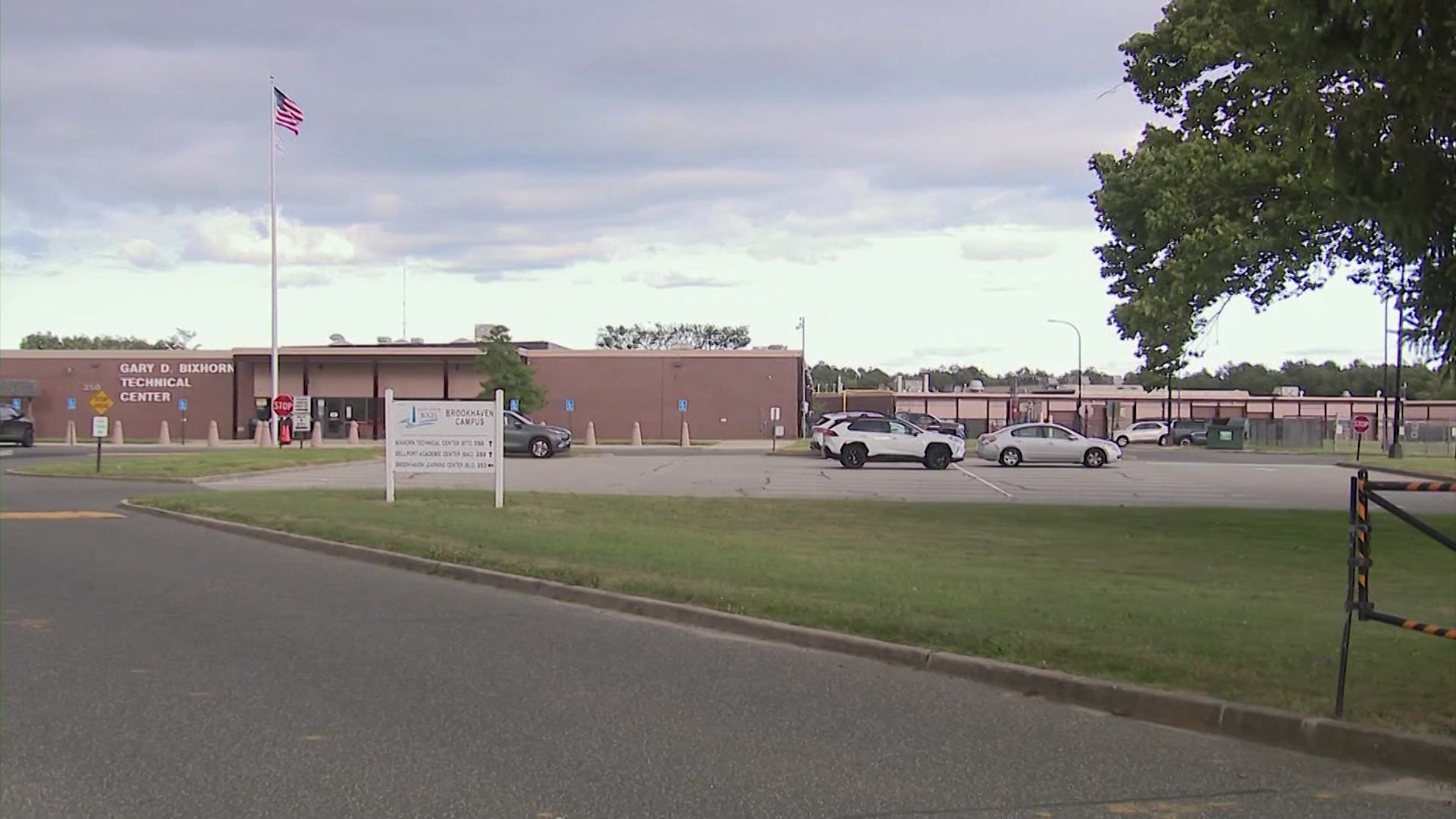 Police: Two employees at Eastern Suffolk BOCES injured by hit-and-run ...