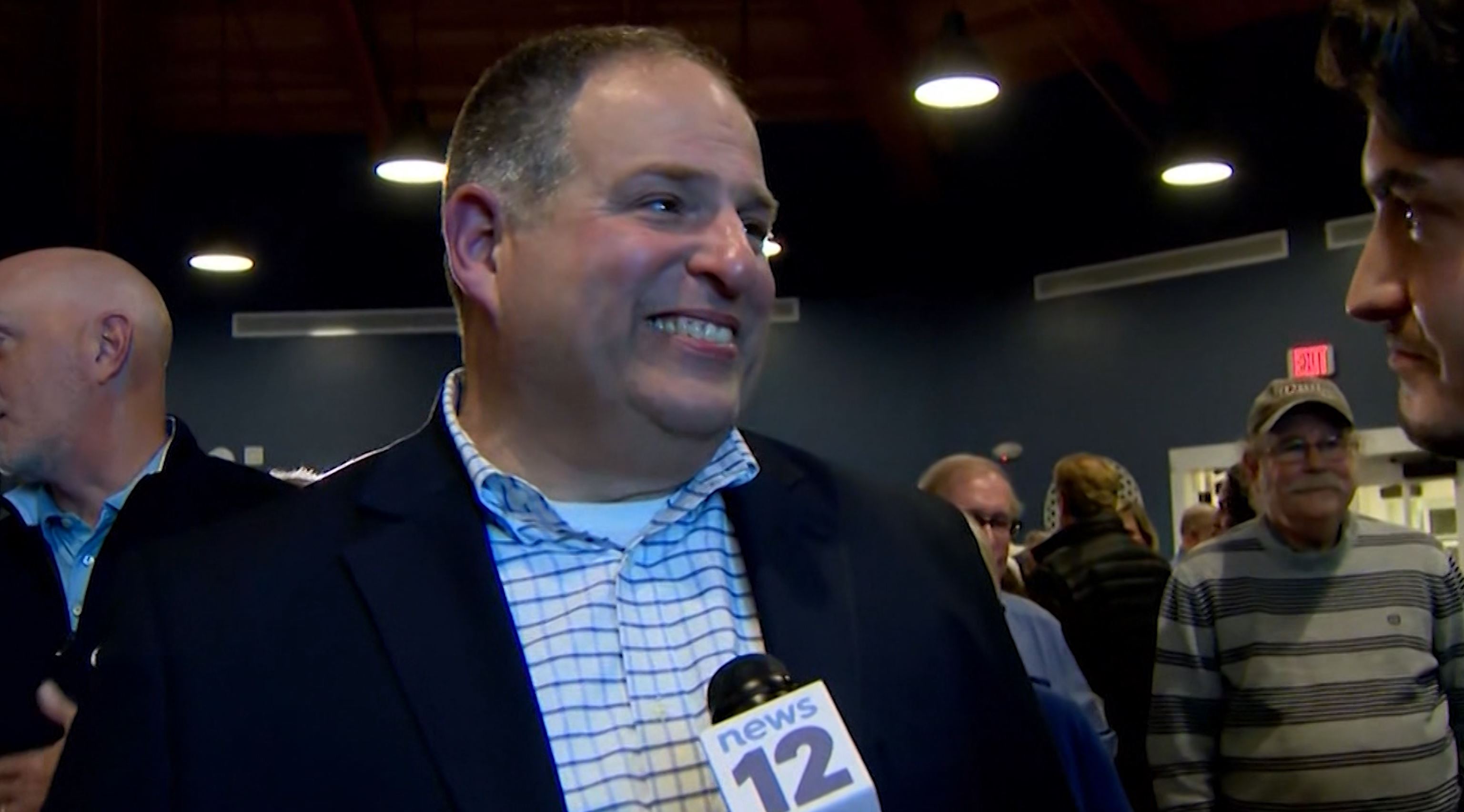News 12 | Connecticut | Fairfield Community Mourns First Selectman Bill ...
