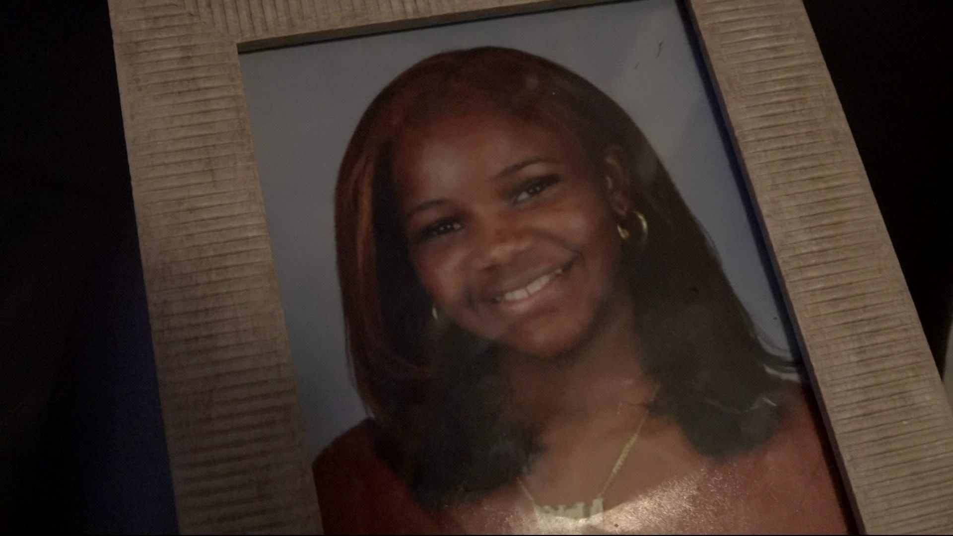 Bronx mother pleads for safe return of her missing 13-year-old daughter