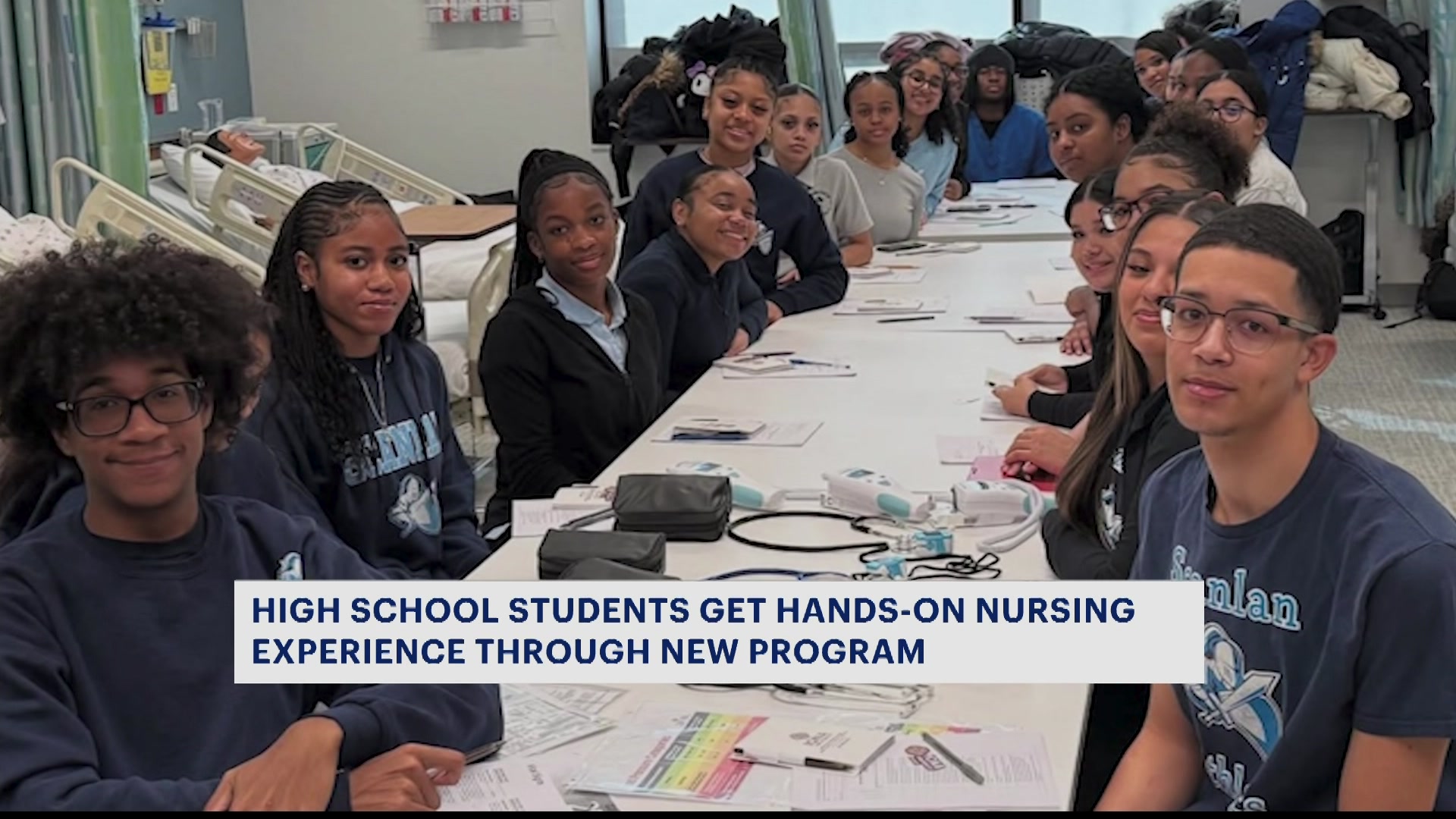News 12 | Bronx | Bronx High School Students Get Hands On Nursing ...