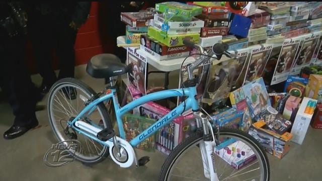 Newark toy drive nets 40,000 donations for kids