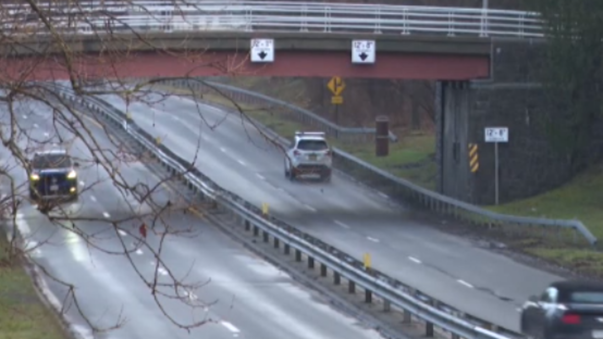 All Bronx River Parkway lanes reopen as floodwaters recede All Bronx River Parkway lanes reopen as floodwaters recede