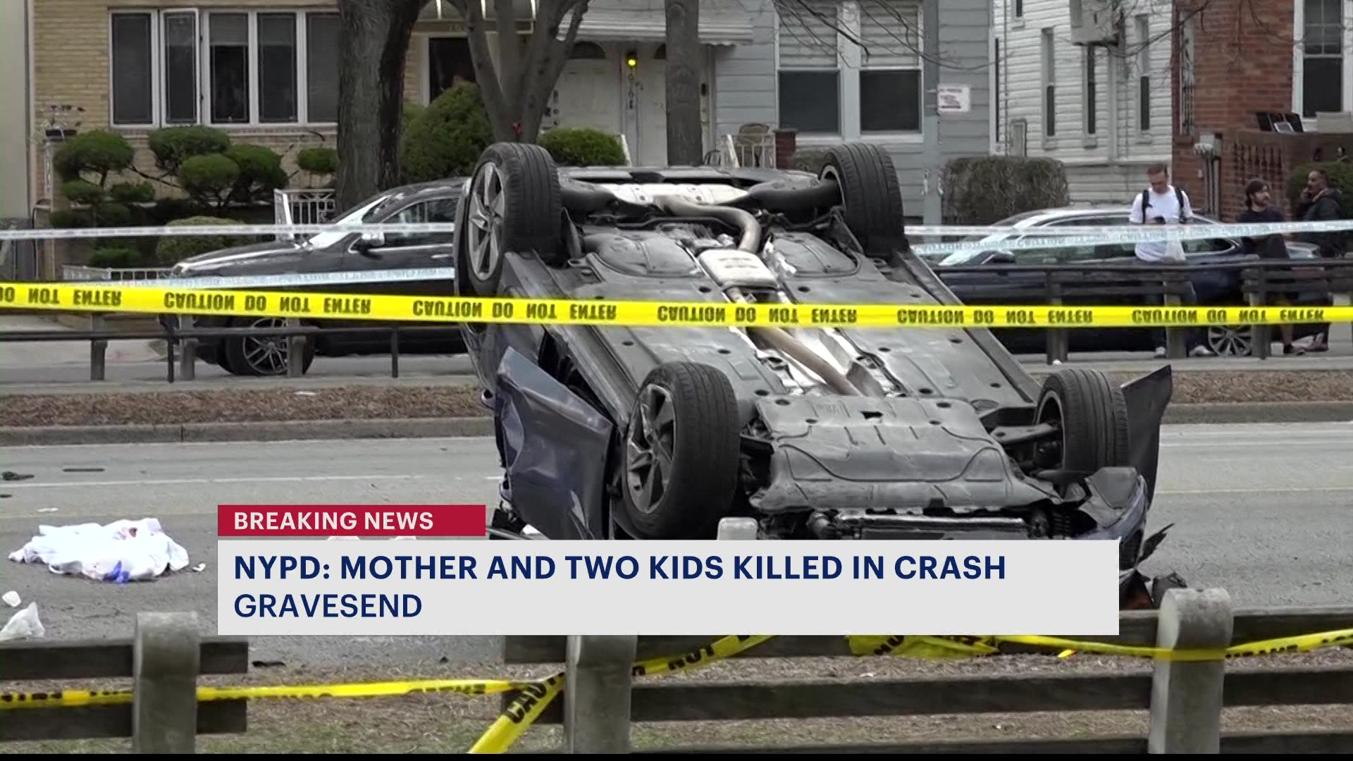News 12 | Bronx | Fdny 9 People Hurt 4 Critically In Ocean Parkway Crash