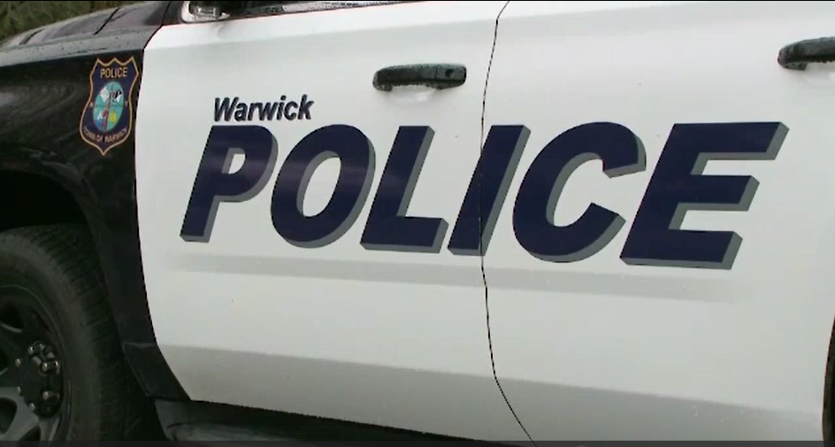 Town of Warwick police: Male body found in drainage ditch