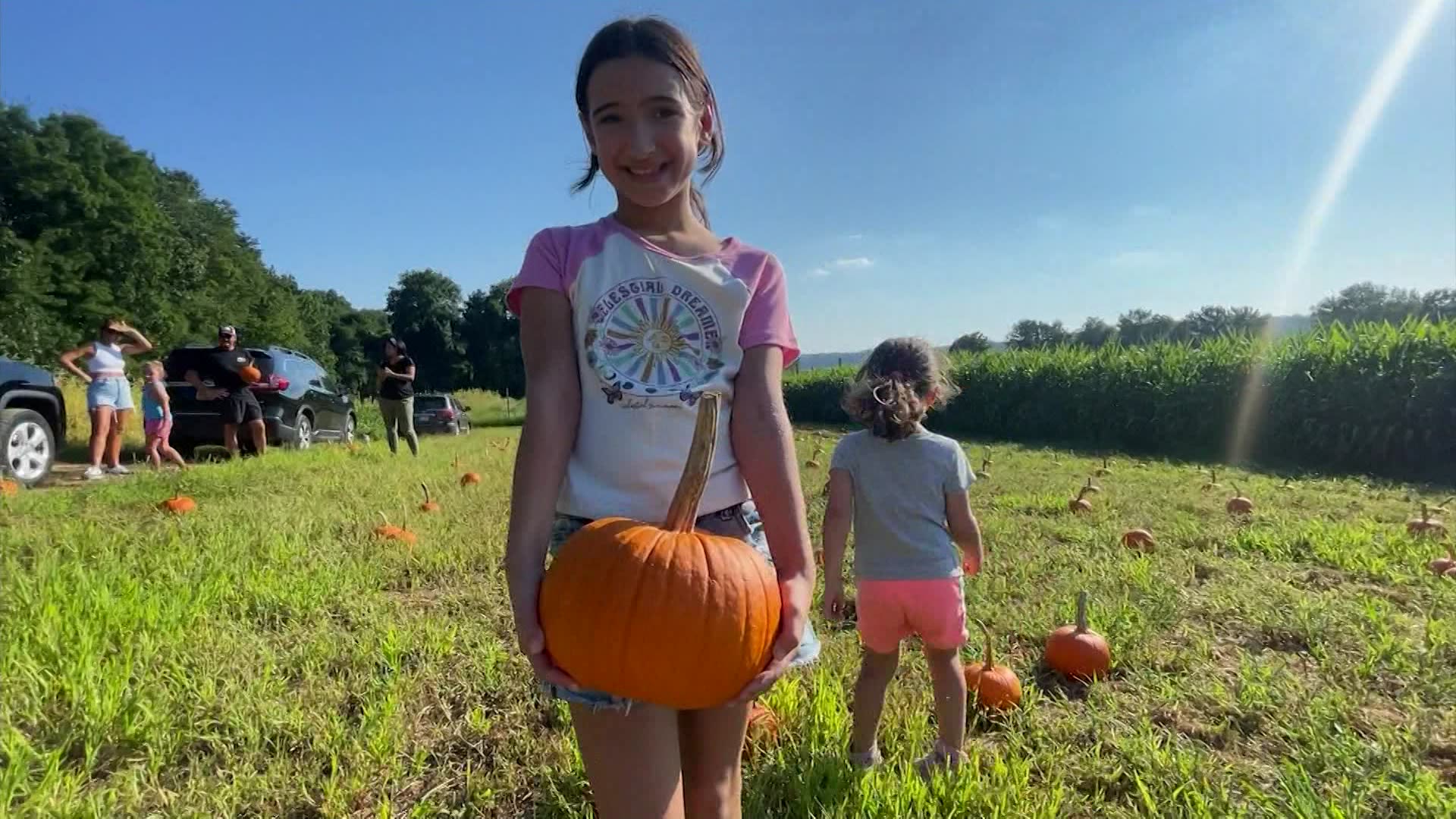 Dr. Davies Farm offers classic fall experience for over 100 years