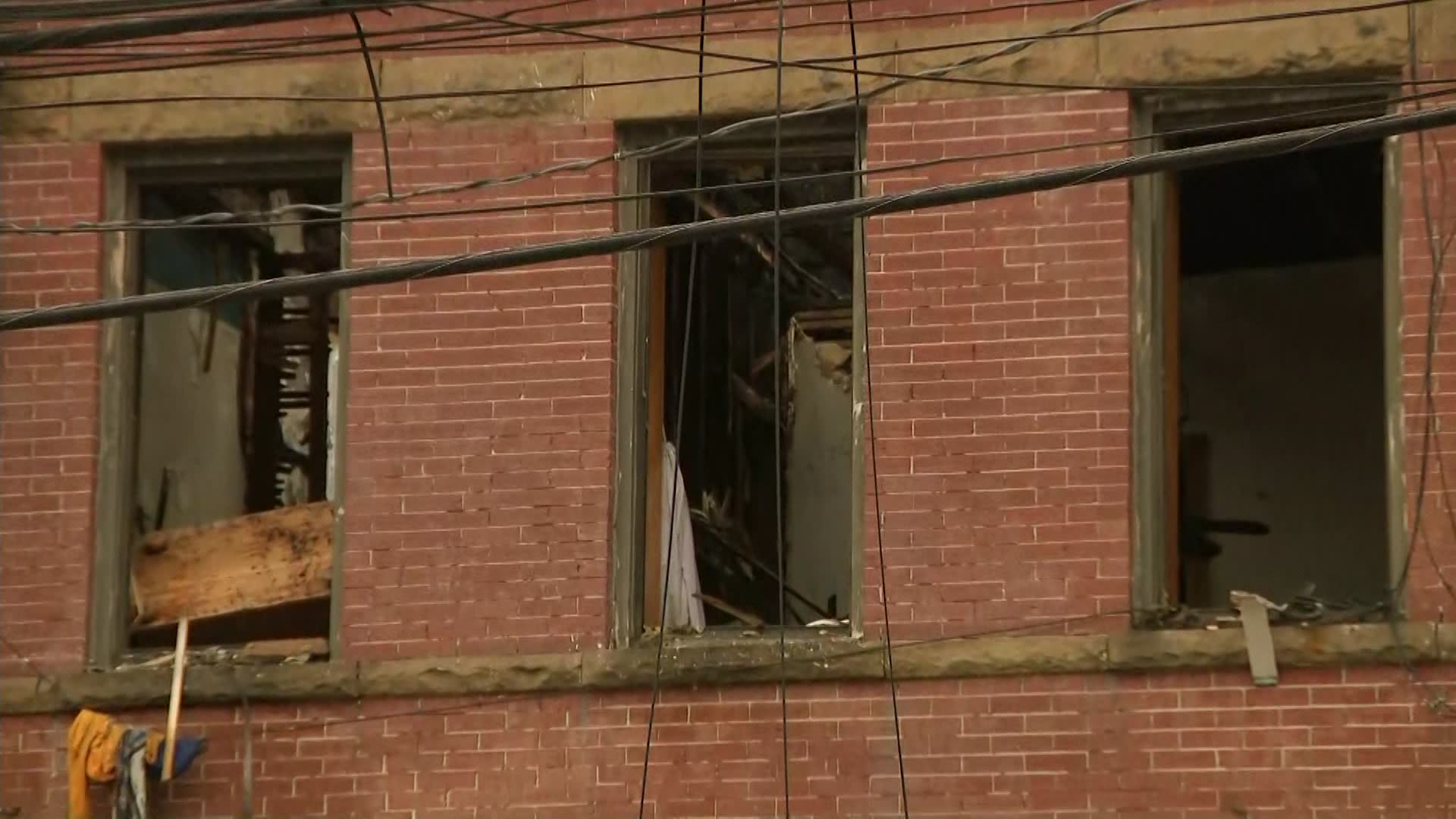 FDNY: Fire at 3-story building in East New York contained to 1 unit