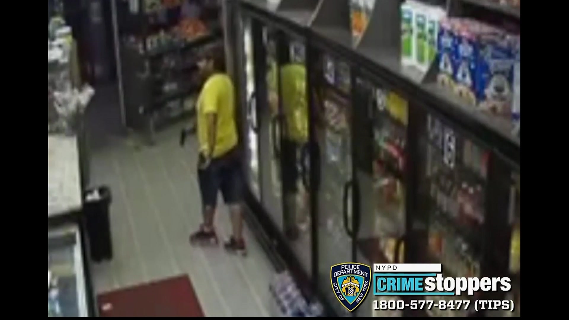 Officials: Man threatened smoke shop employee with handgun
