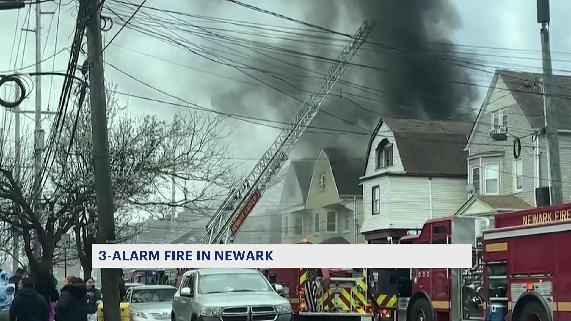 News 12 | New Jersey | Firefighters respond to 3-alarm fire in Newark