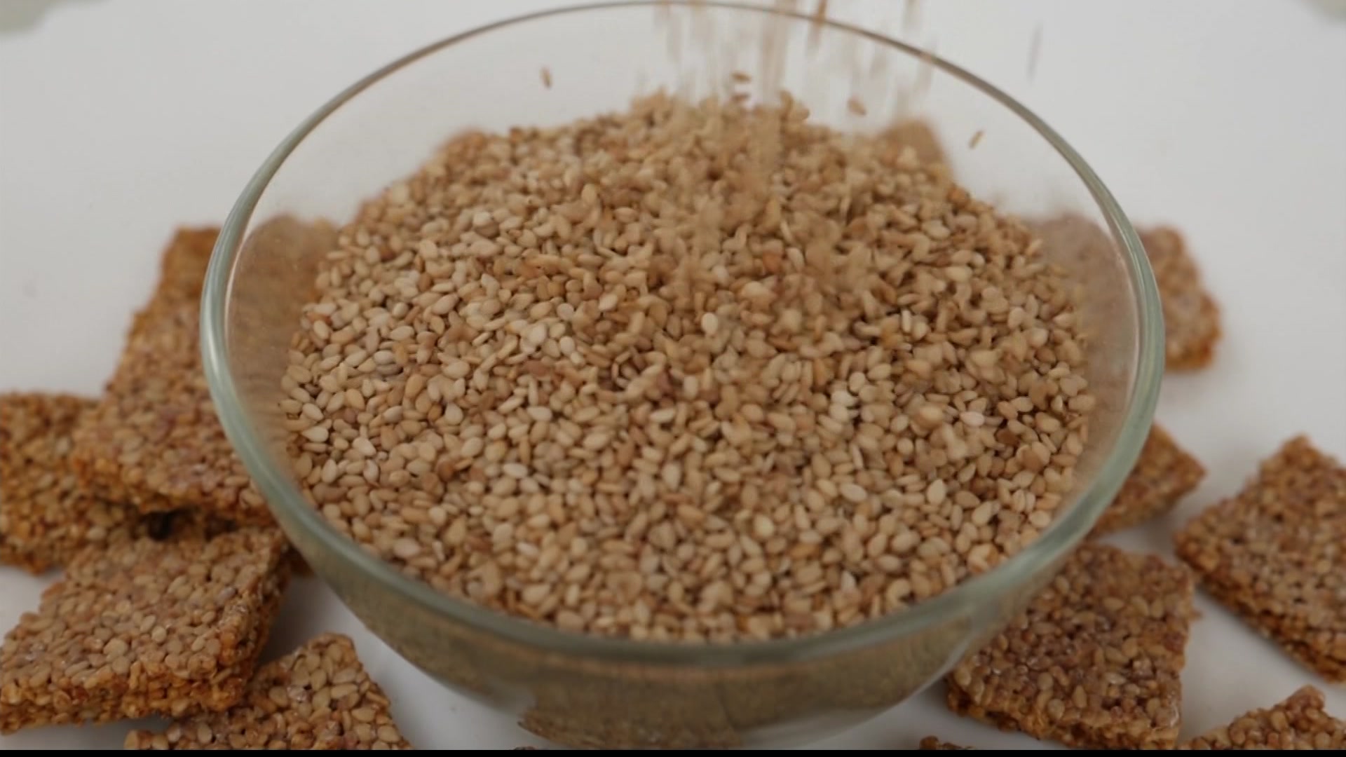 New food labeling law designed to protect those with sesame seed ...