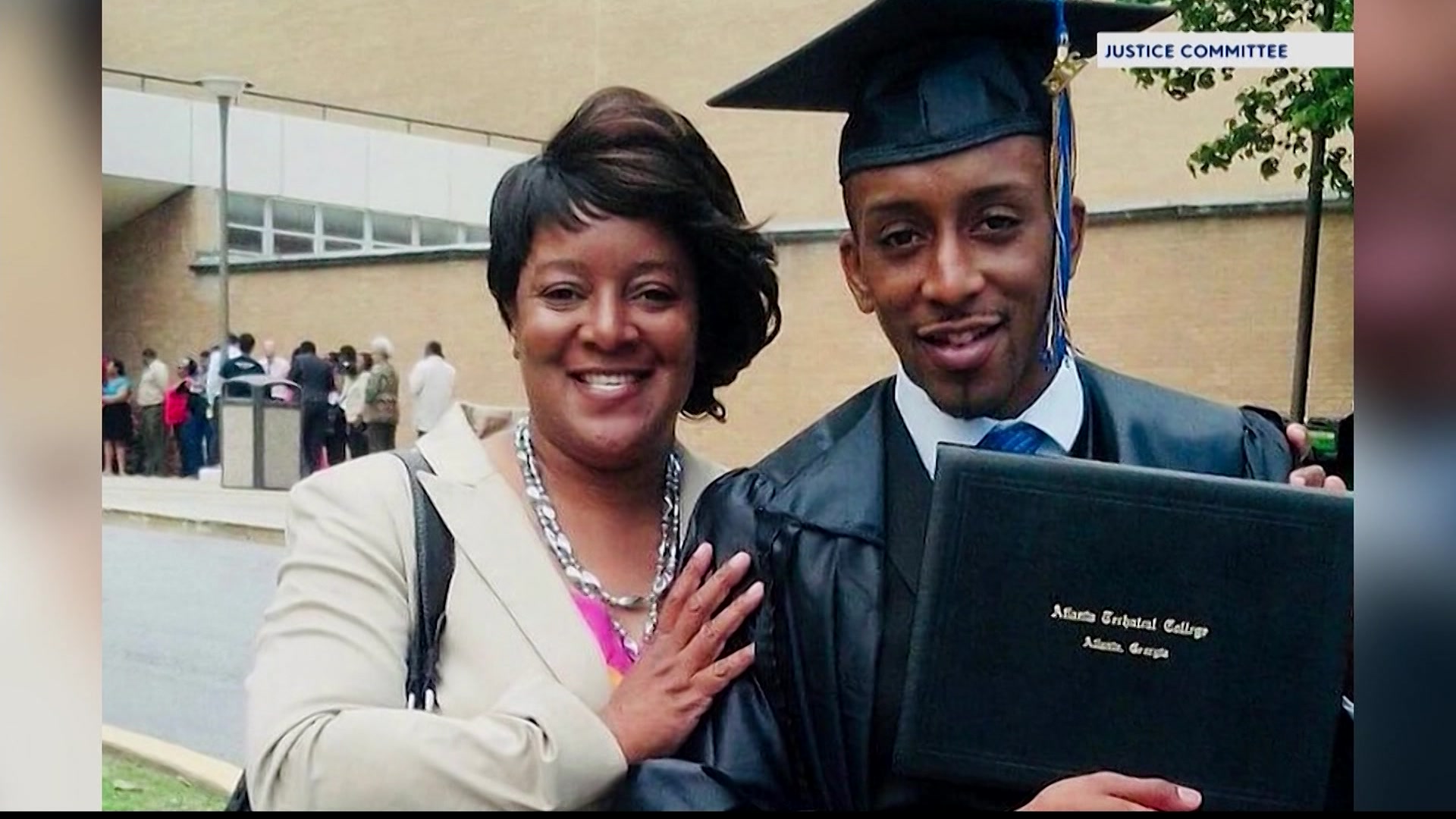 Judge recommends no punishment for officers in killing of Kawaski Trawick