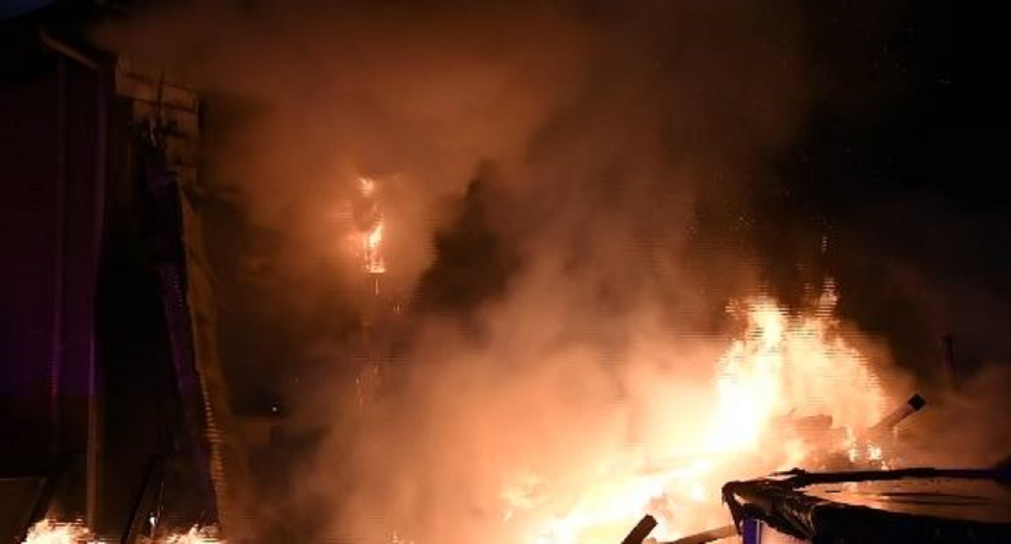 Hot tub catches fire, rips through deck outside Seaford home