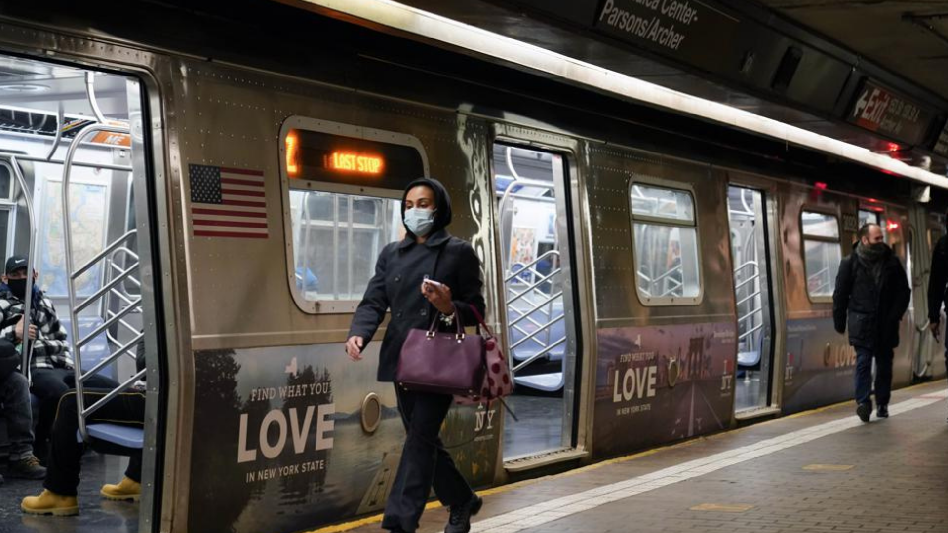 Gov. Hochul: Planned MTA service cuts for 2023 to 2024, fare hikes ‘off ...