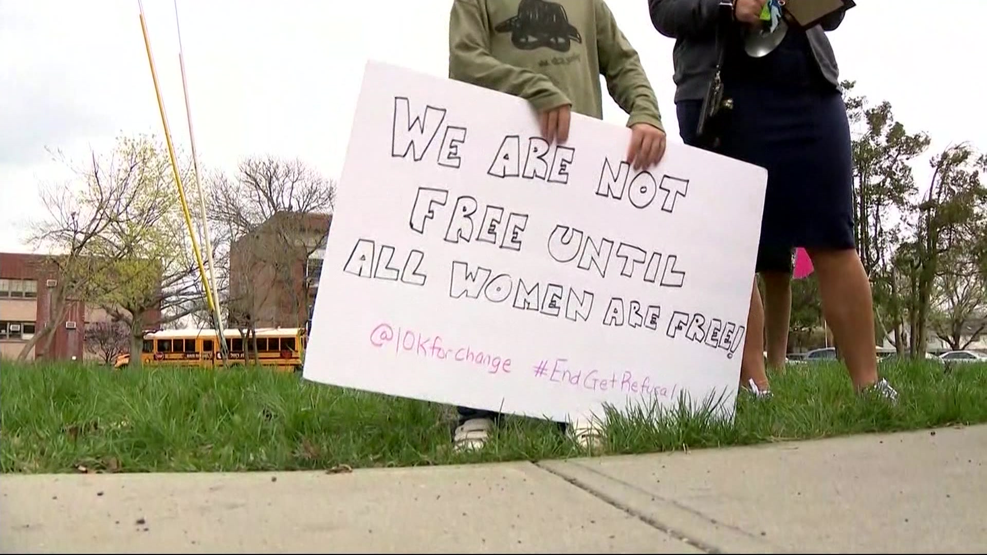 News 12 | Hudson Valley | Orthodox Jewish Women In Rockland Rally To ...