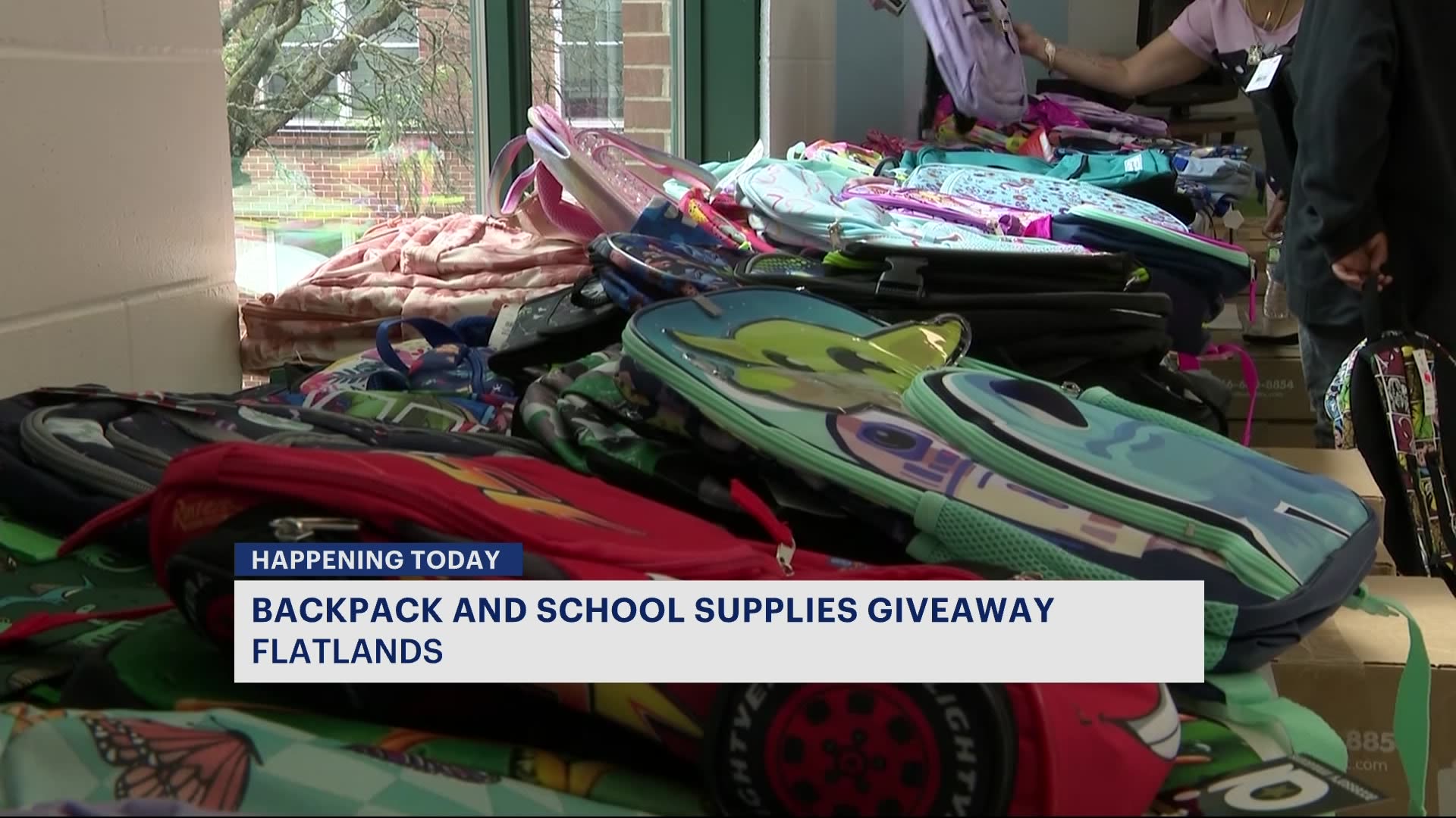 'Operation Backpack Giveaway' delivers free school supplies to students ...