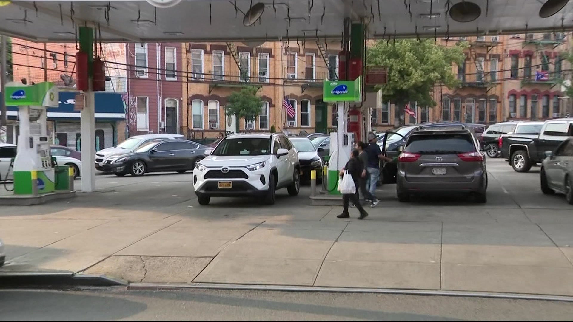 News 12 | The Bronx | AAA: Expect heavy traffic Thursday and Friday for ...