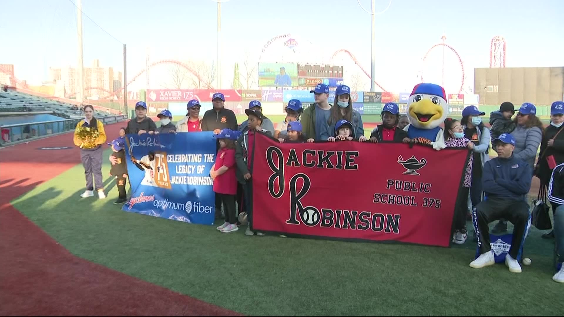Brooklyn Cyclones honor 75th anniversary of Jackie Robinson’s historic ...